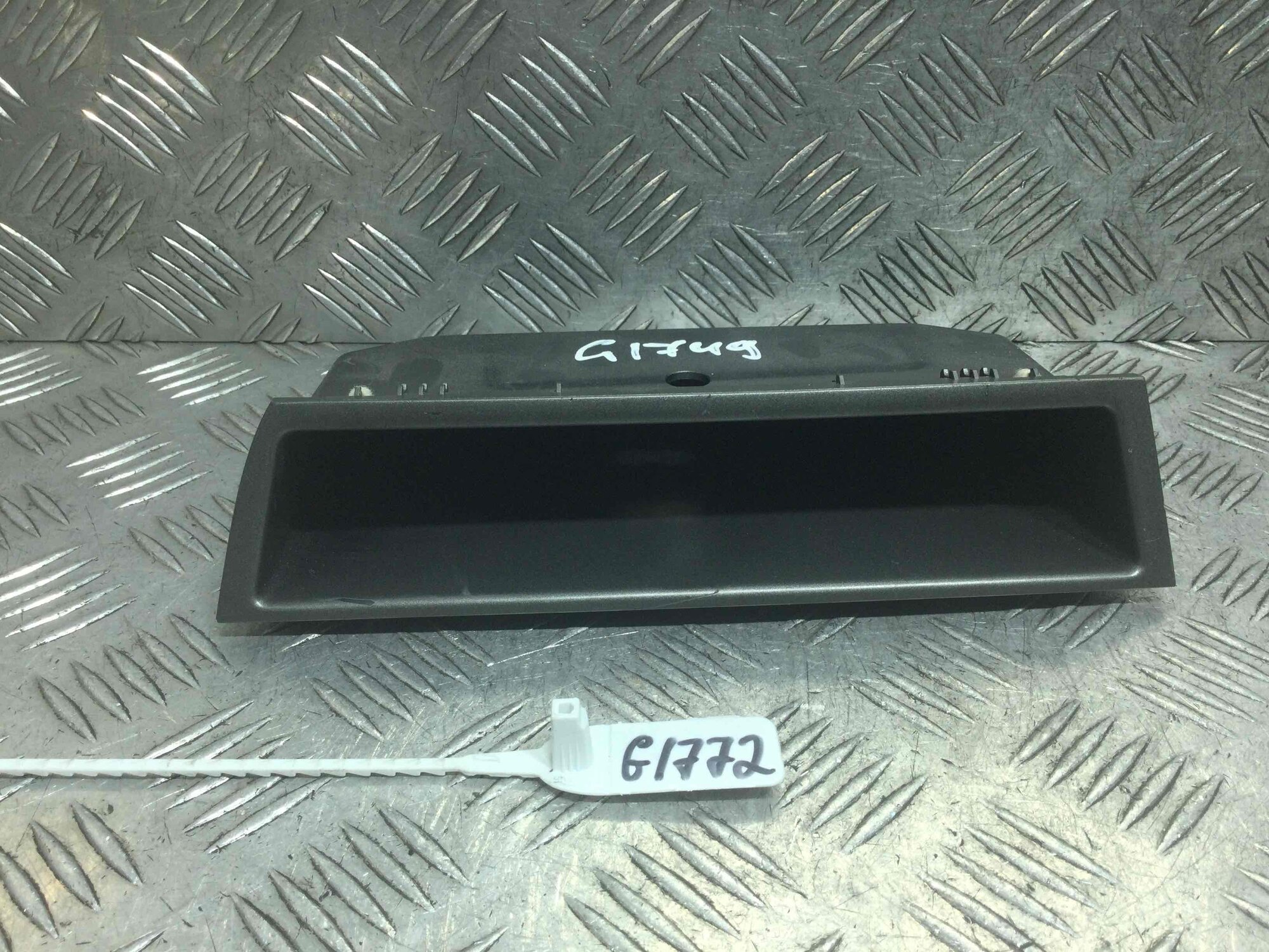 Б/У Бардачок Opel Vectra C (2002-2005) 2005 г.