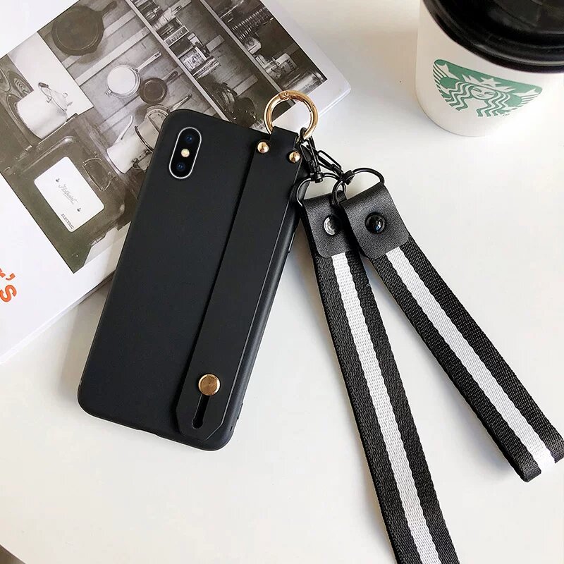 Премиум защитный чехол для iPhone X в черном цвете с регулируемым браслетом для надежного удержания и удобного доступа