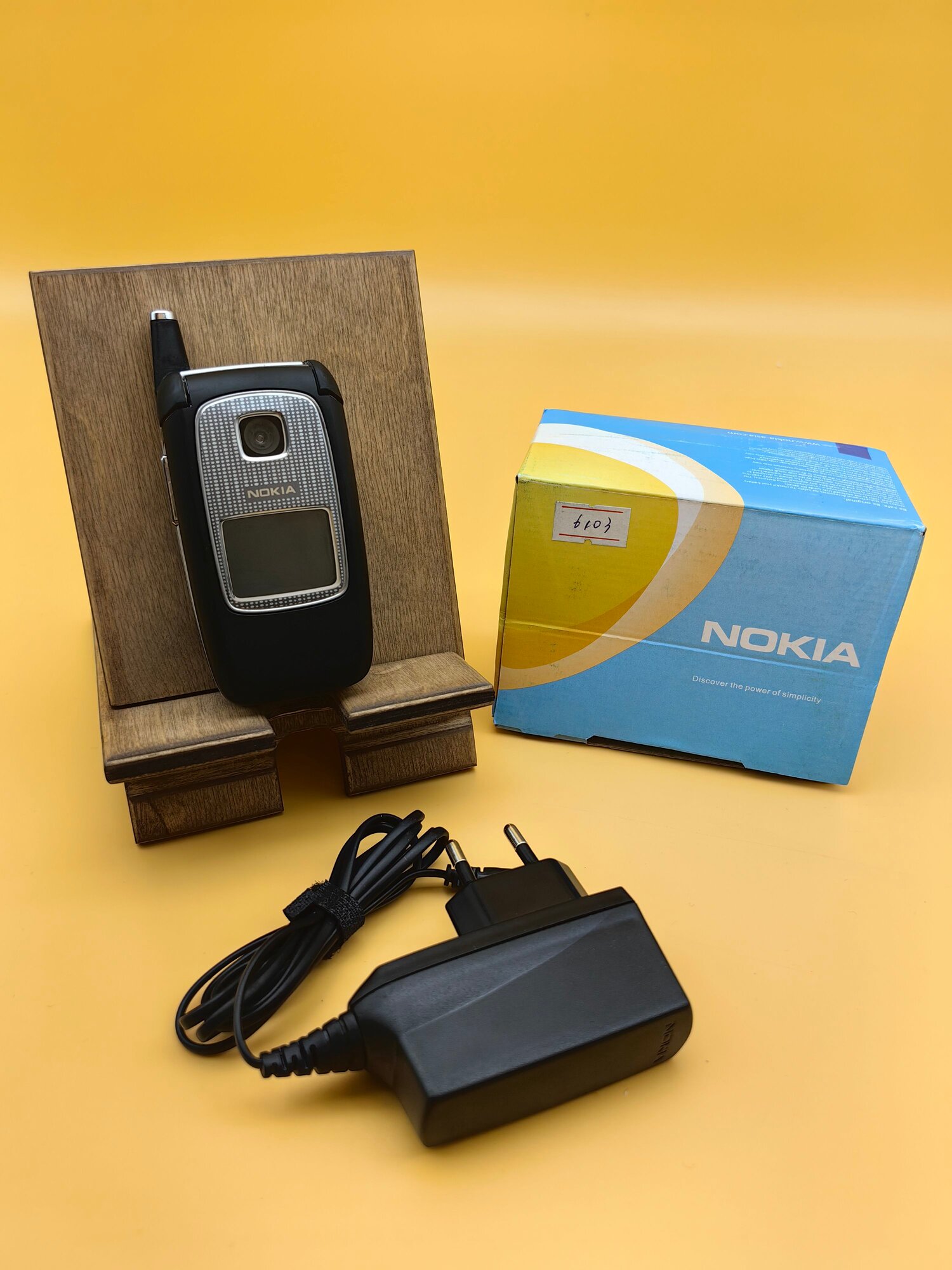 Мобильный кнопочный телефон раскладушка Nokia 6103, Черный