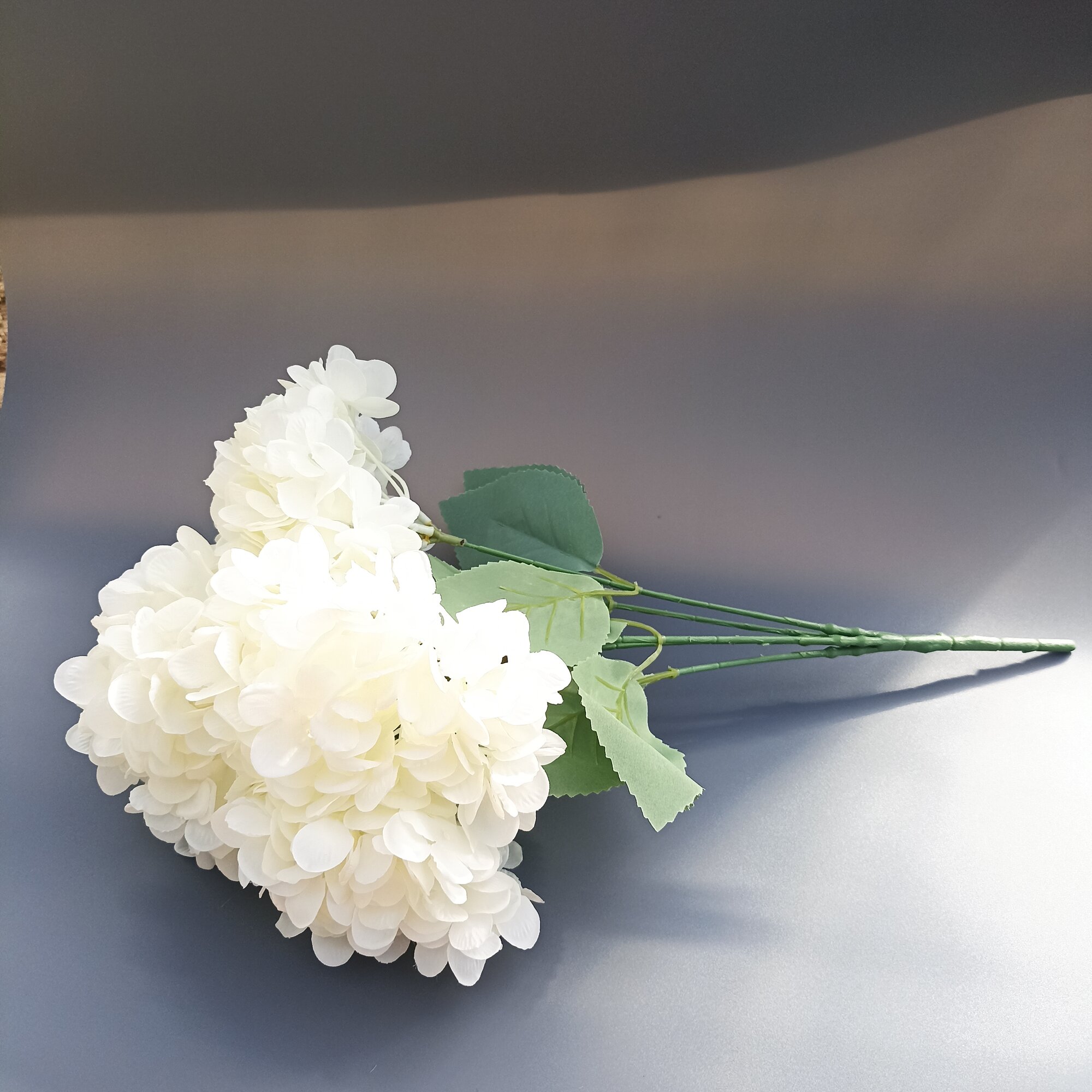 Искусственные растения "Белая гортензия"