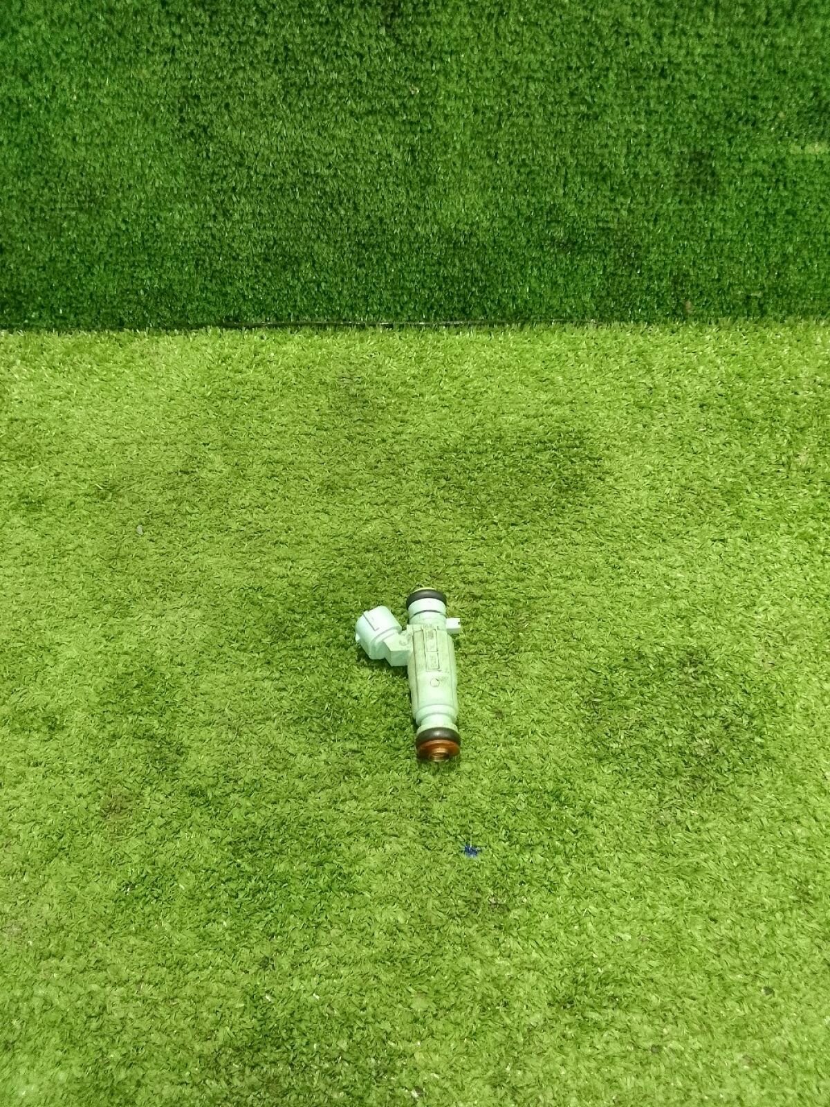 Форсунка топливная Hyundai Solaris Б/У с пробегом