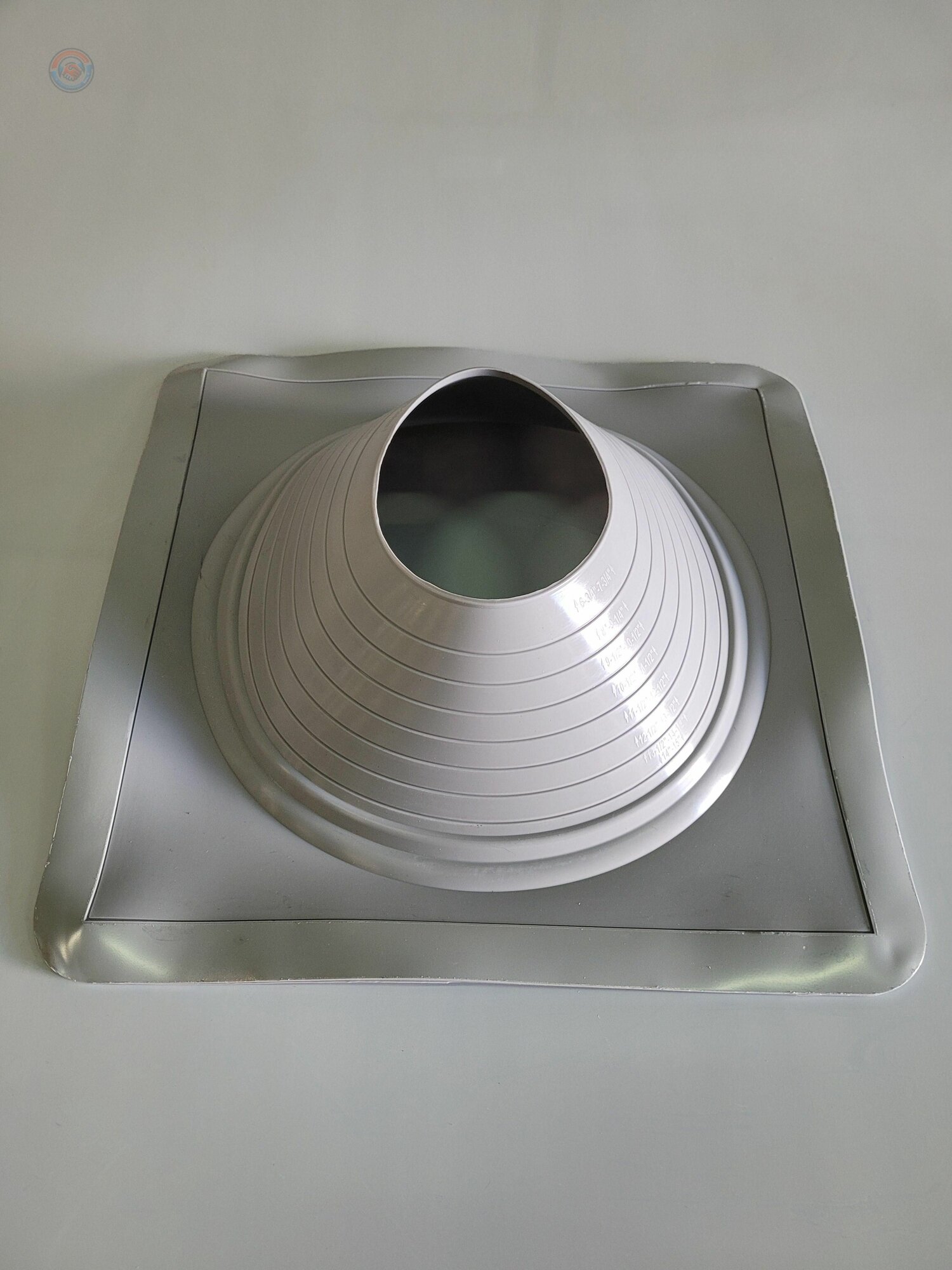 Кровельная манжета для дымохода, силиконовая проходка 500 500 мм, герметизация крыши под трубу 170-380 мм, универсальная прямая манжета для металлочерепицы, шифера и профнастила