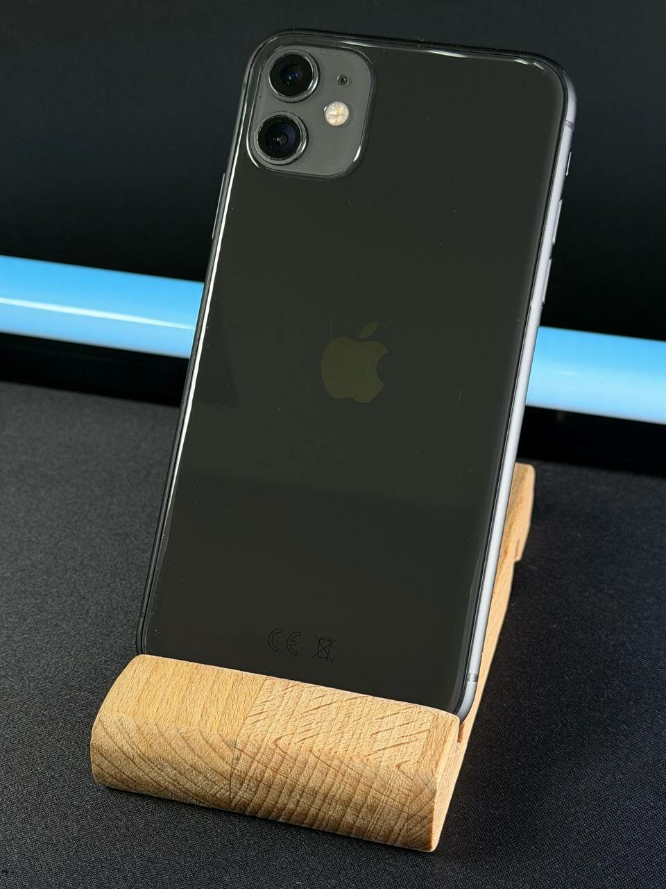 Смартфон Apple iPhone 11, 64gb, Black, RU, nano SIM + eSIM