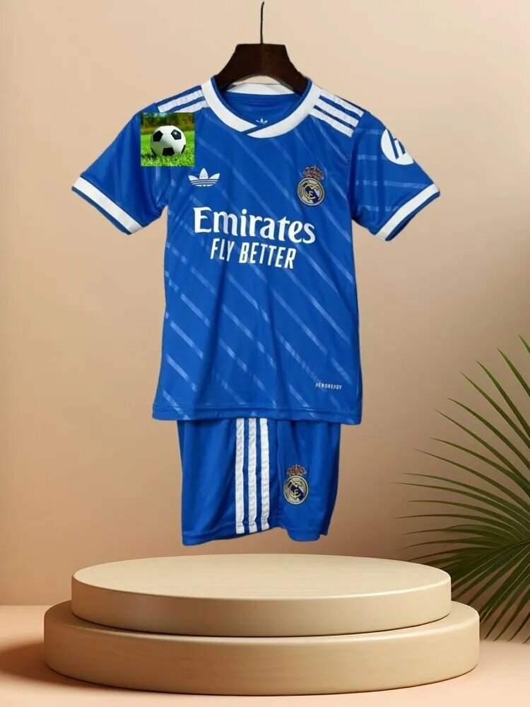 Форма футбольная Real Madrid Реал Мадрид Детский футбольный костюм футболка - шорты