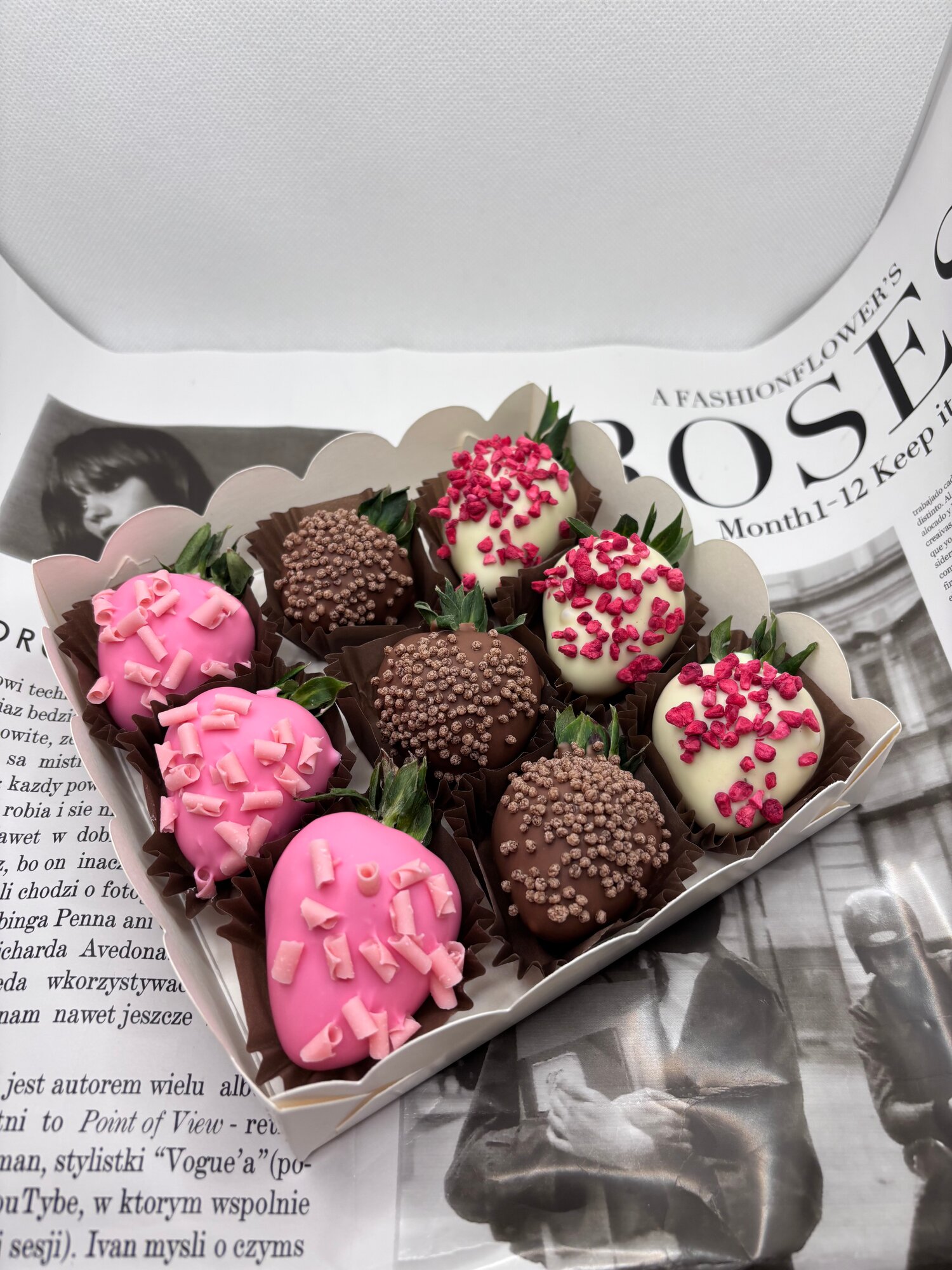 Подарочный набор Choco_choco "Клубника в шоколаде", 9 шт, подарочная упаковка