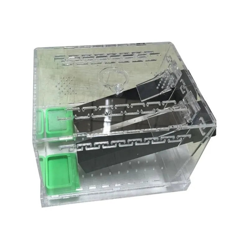 Прозрачный контейнер для сверчков