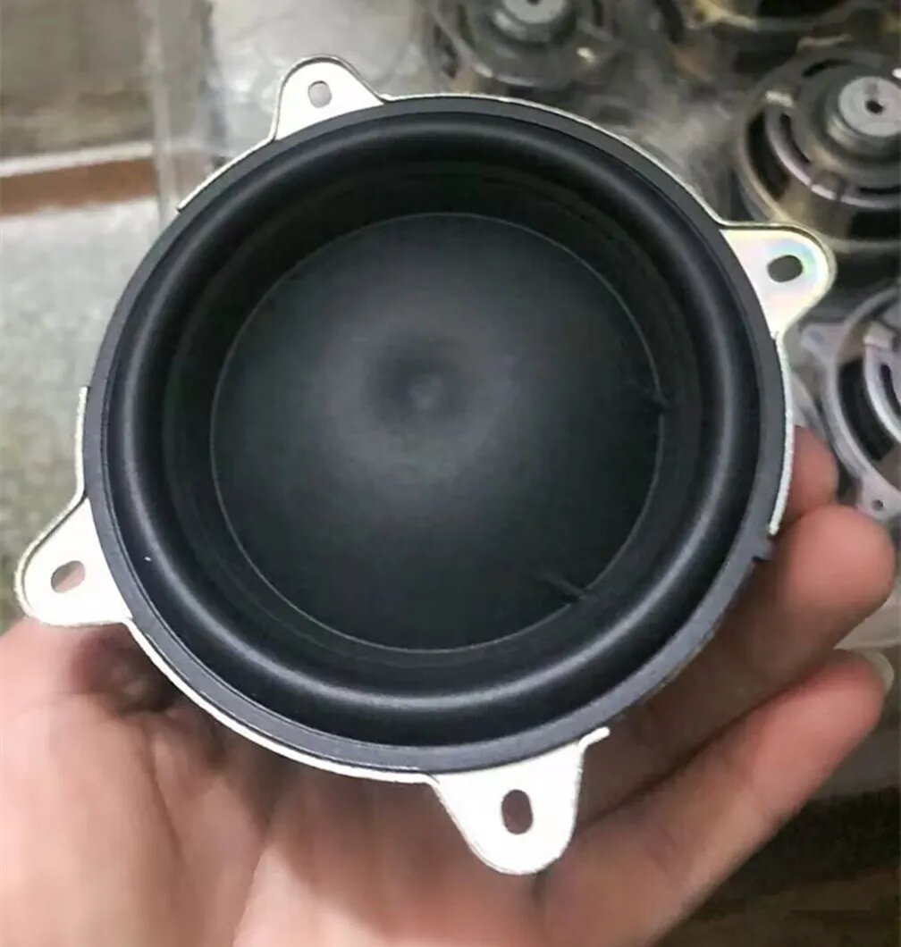 B&O Beoplay P6 динамик