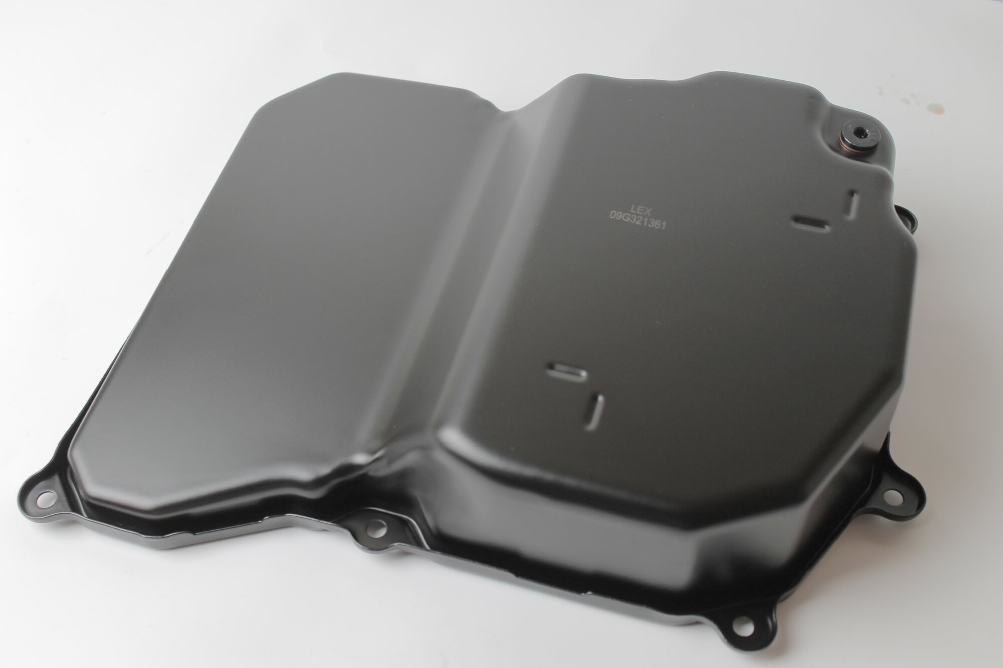 Поддон АКПП масляный VOLKSWAGEN Polo Sedan 5-6, SKODA Rapid 1-2, Aisin 09G