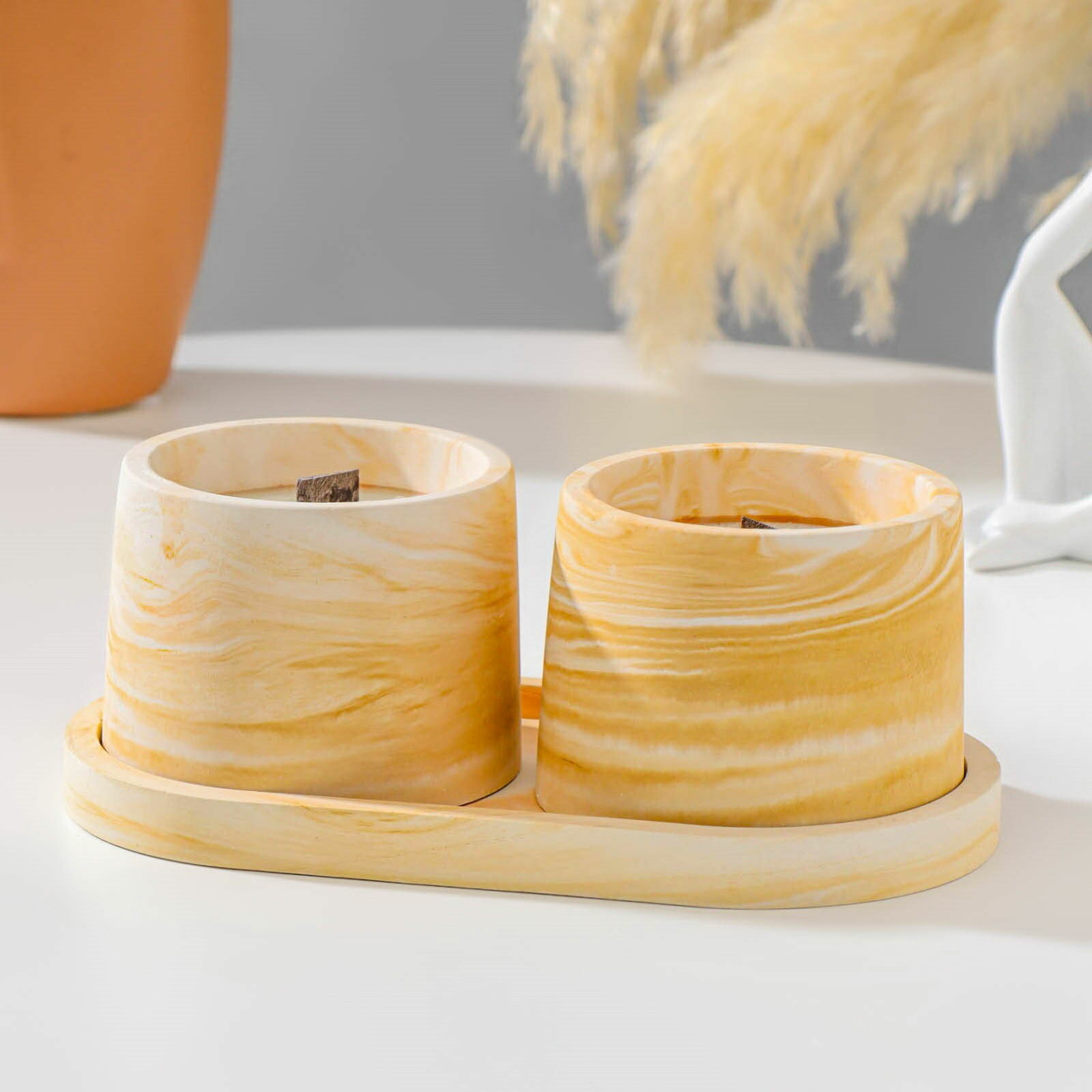 Набор свечей в подсвечнике на подставке "Лофт", соевый воск, деревянный фитиль, бело-горчичная