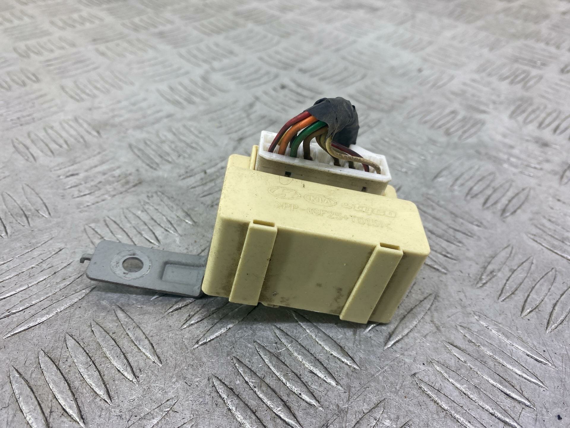 Блок реле Kia Picanto 2006 05192M