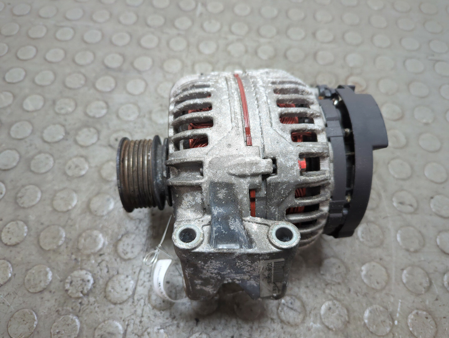 Генератор Audi A4 (B6) Б/У