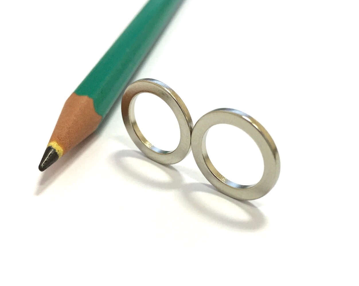 Неодимовый магнит MagElem 14х10х1 мм, кольцо, N35, покрытие никель - 60 штук