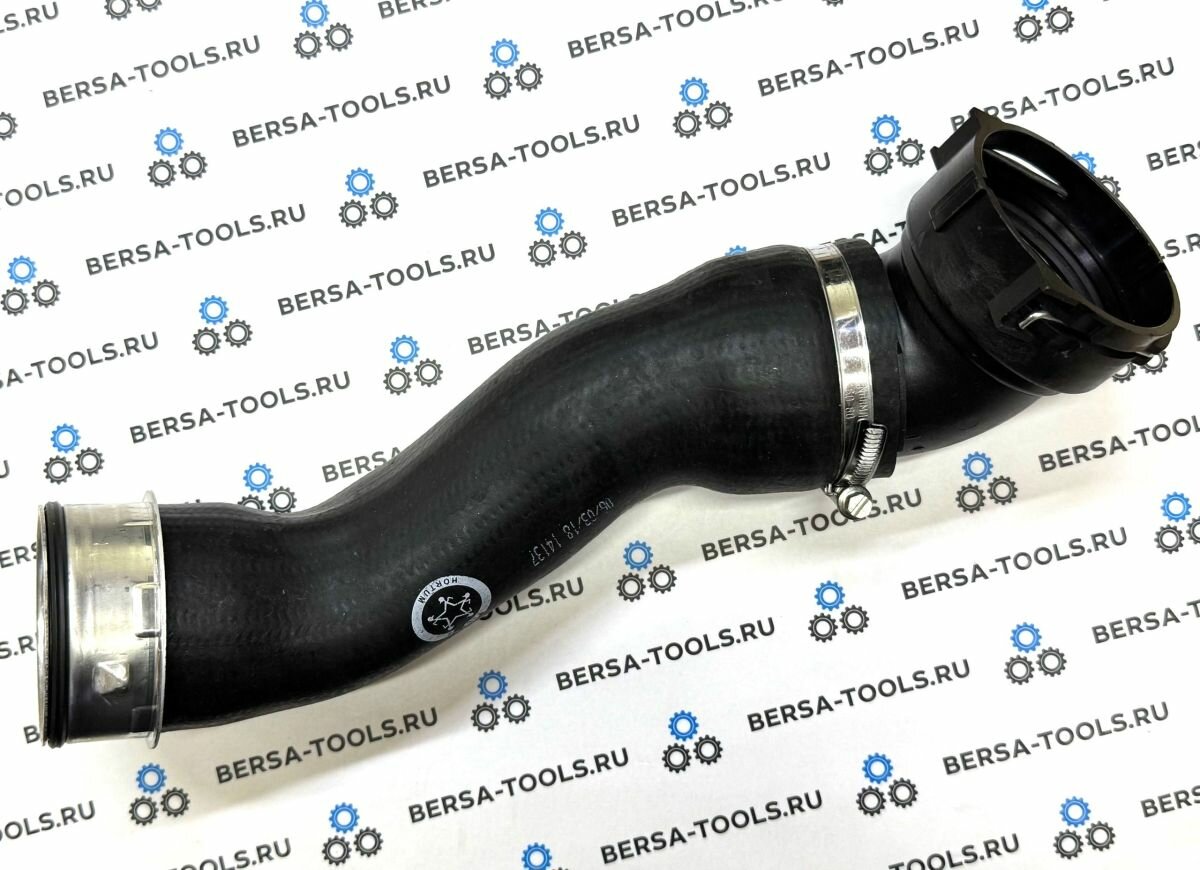 Патрубок трубопровода наддувочного воздуха BMW E60, E61 (11617797698, 11617793606)