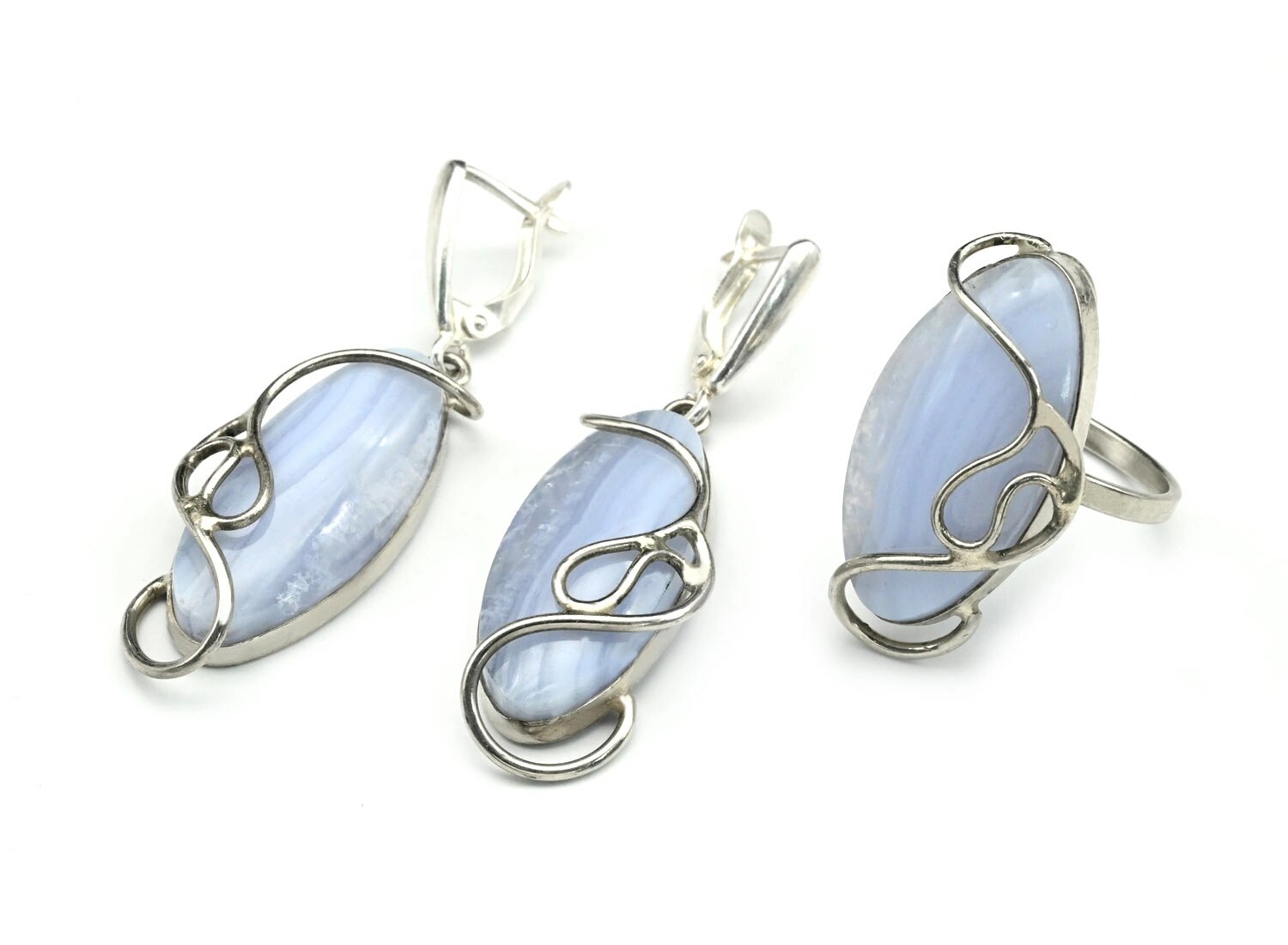 Комплект бижутерии: серьги, кольцо, агат