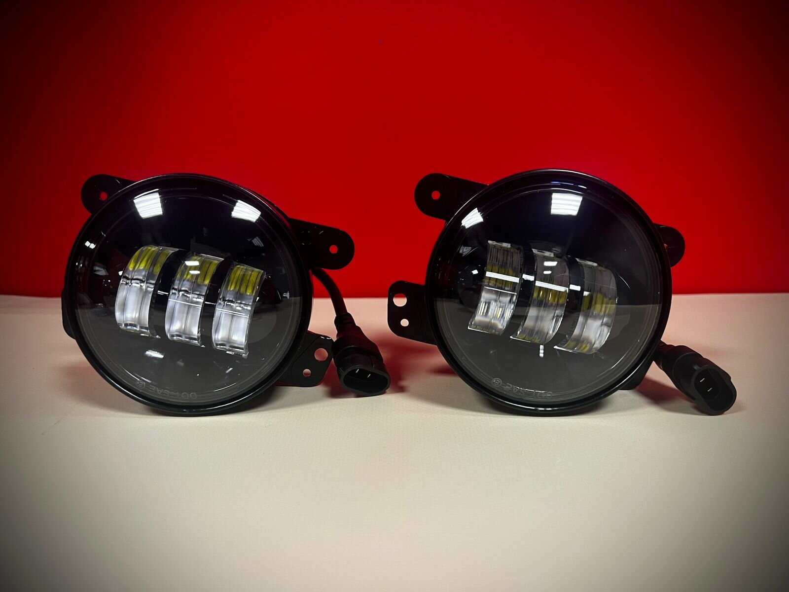 Противотуманные фары светодиодные для DAF 105 50W / Противотуманные фары на ДАФ 105 led птф