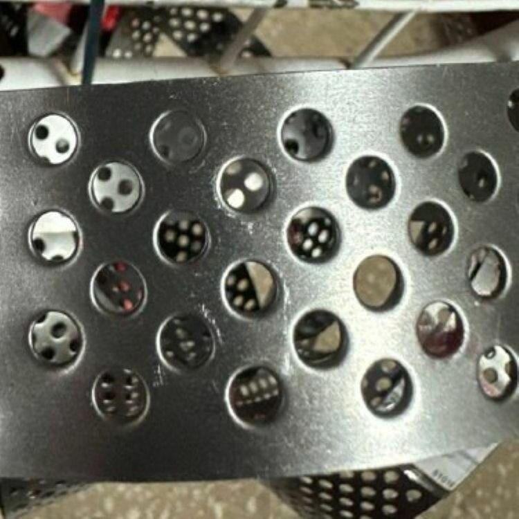 Сетка толстая, заводская, с гарантией, зернодробилки d175мм, ячейка 5мм, долговечная сталь толщиной 1мм (кольцо боковое)