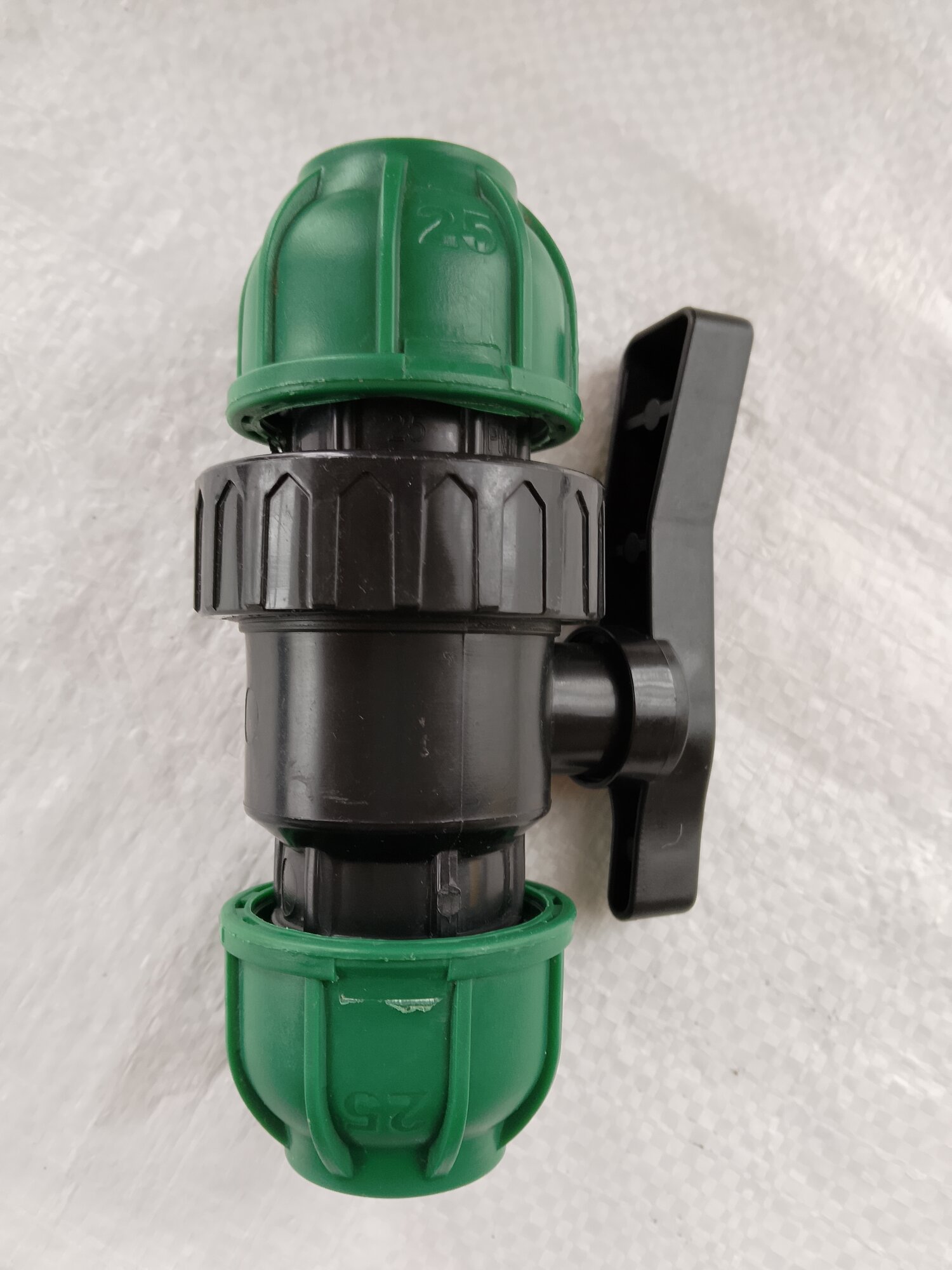 Кран для труб ПНД диам. 25 х 25