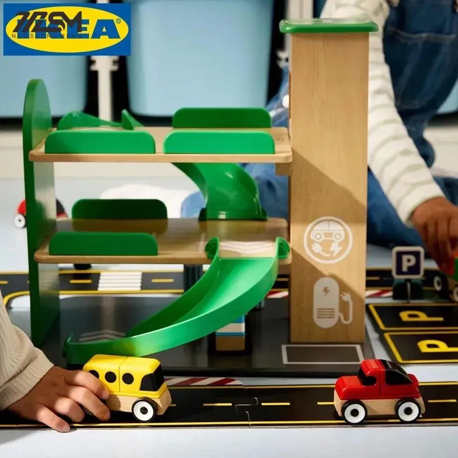 Набор деревянных машинок IKEA для детей от 3 до 5 лет - Школьный автобус, полицейская машина, мусоровоз, спортивный автомобиль — фото 1