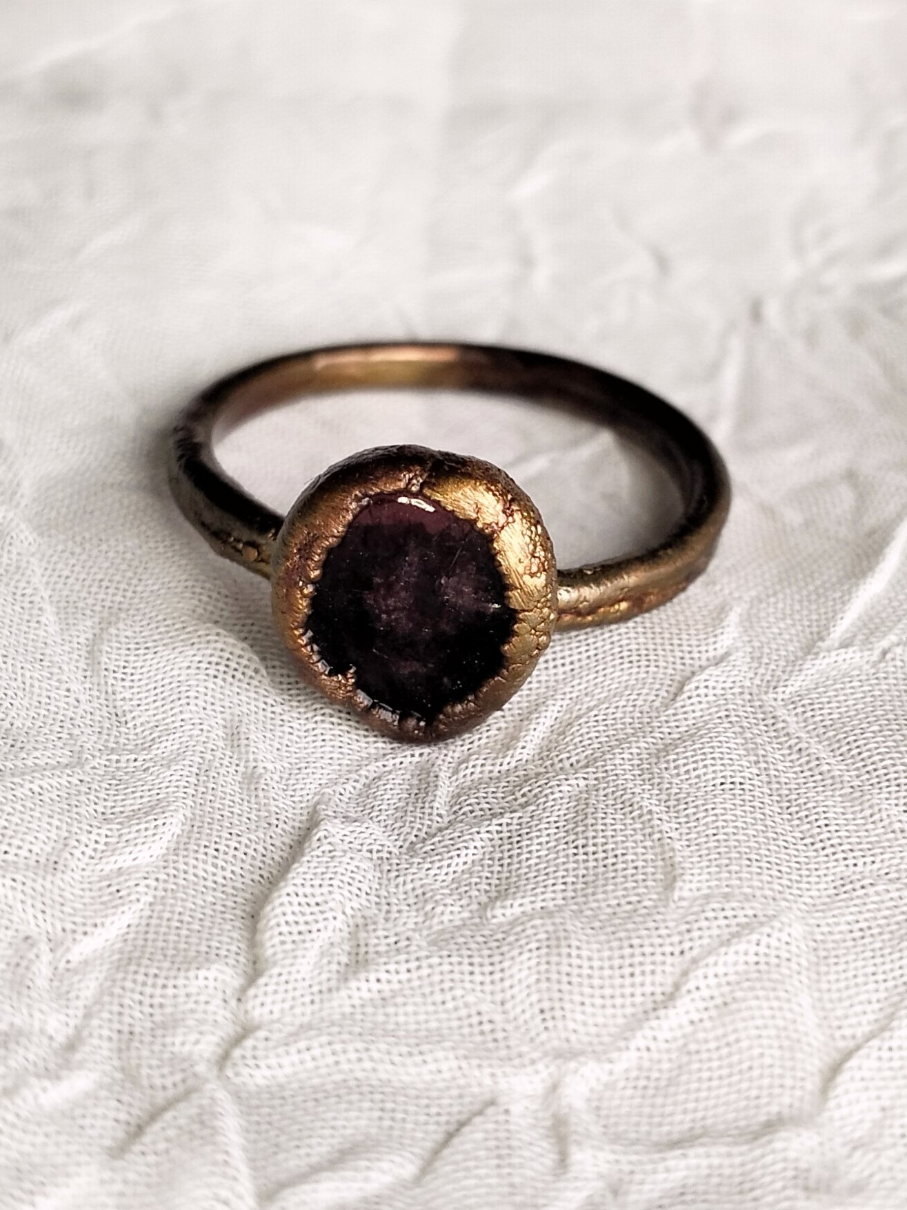 Кольцо, гранат