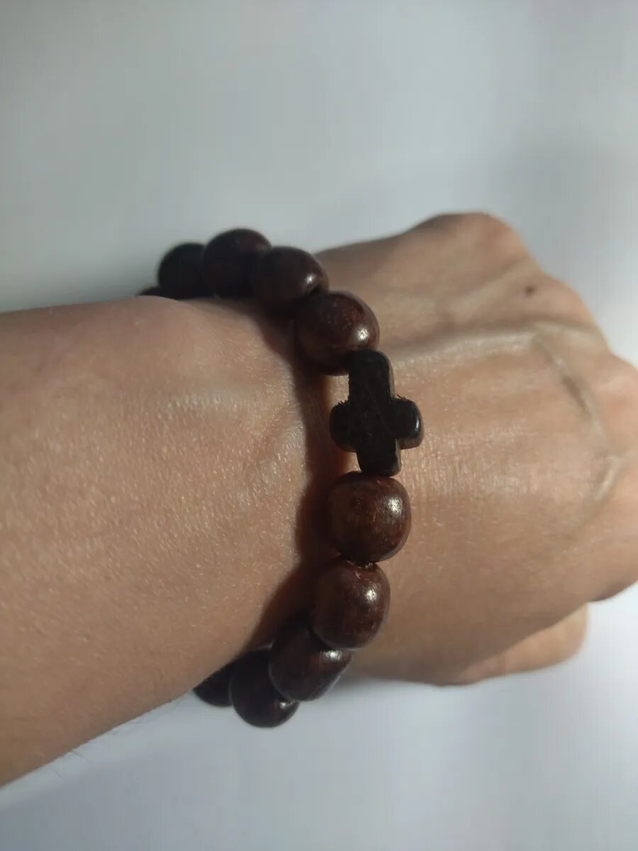 Эластичный браслет, дерево