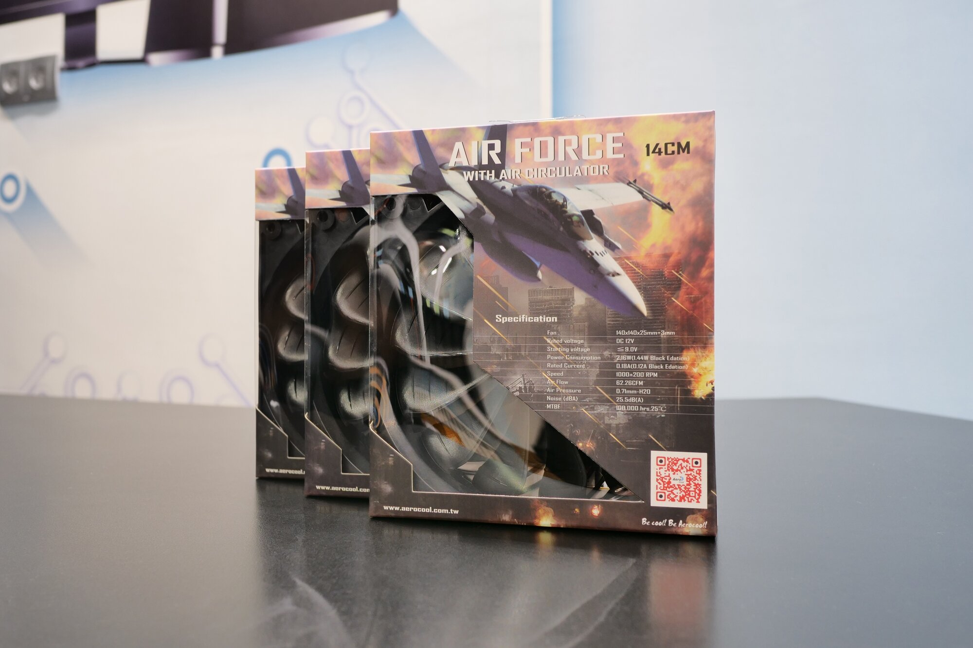 Aerocool Air Force Black Edition 140mm - комплект из 3-x вентиляторов