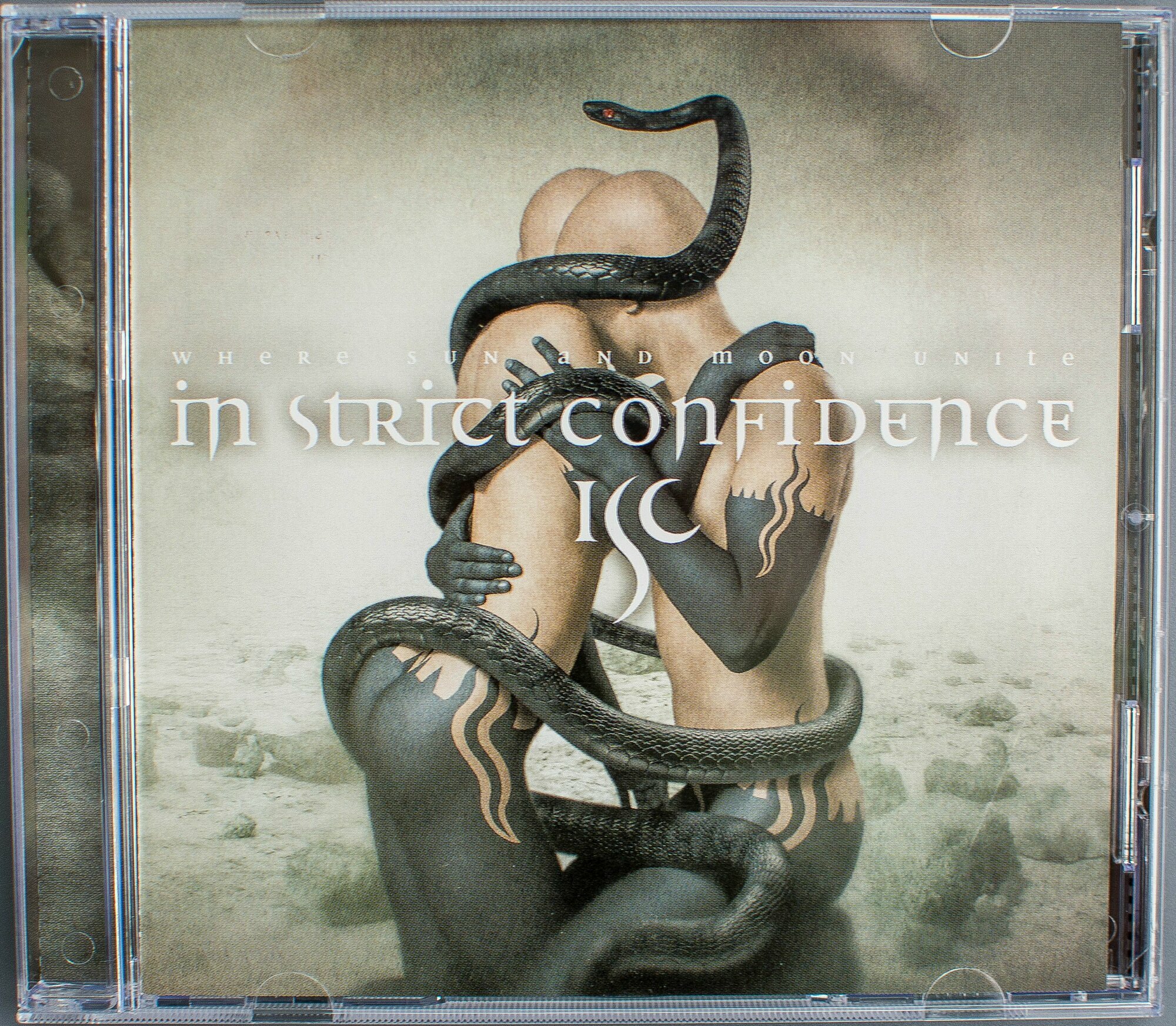 In Strict Confidence - Where Sun And Moon Unite Аудио CD Лицензия
