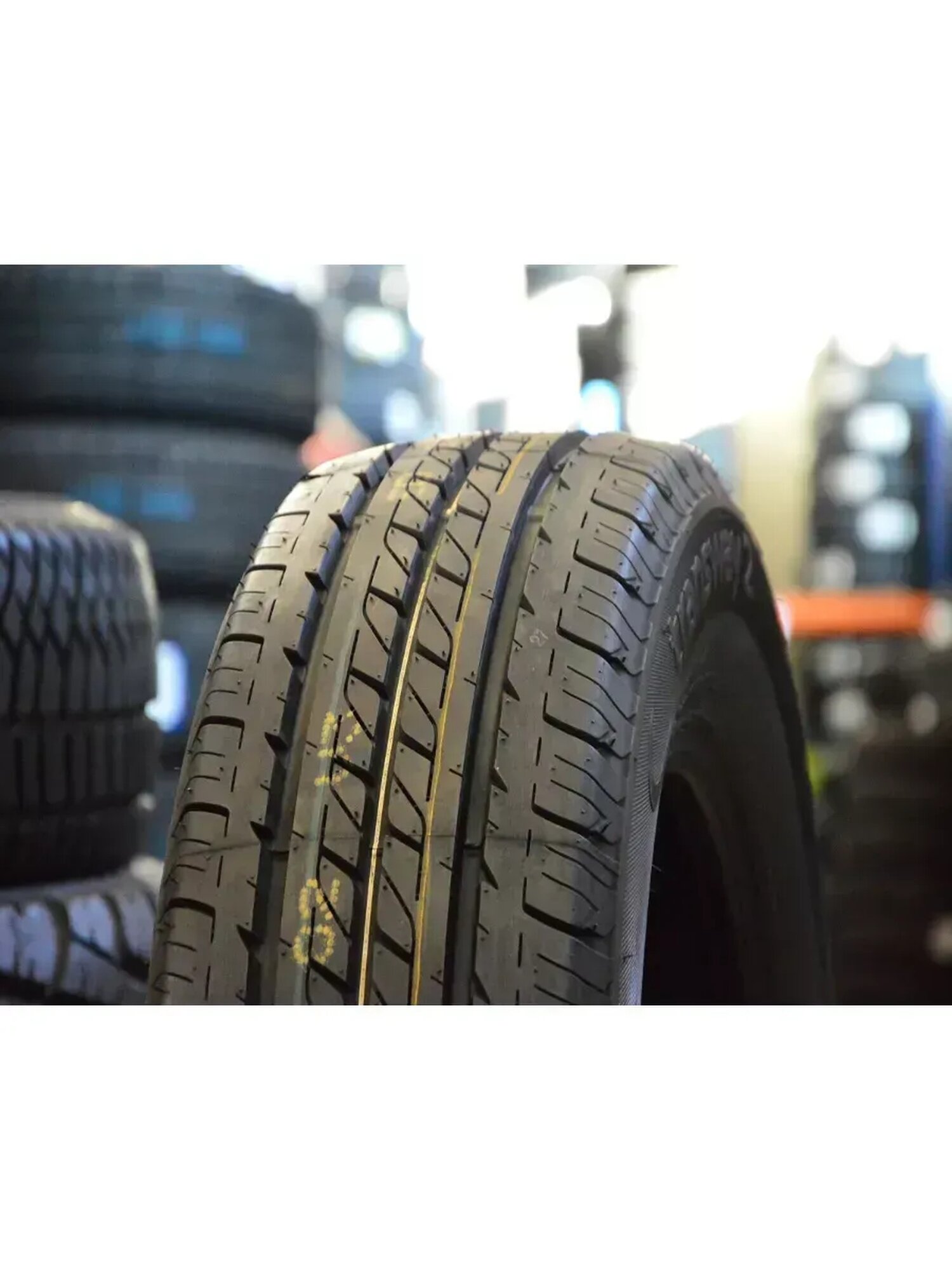 Летняя шина Lassa "Transway 2", 205/75R16C, для коммерческого транспорта