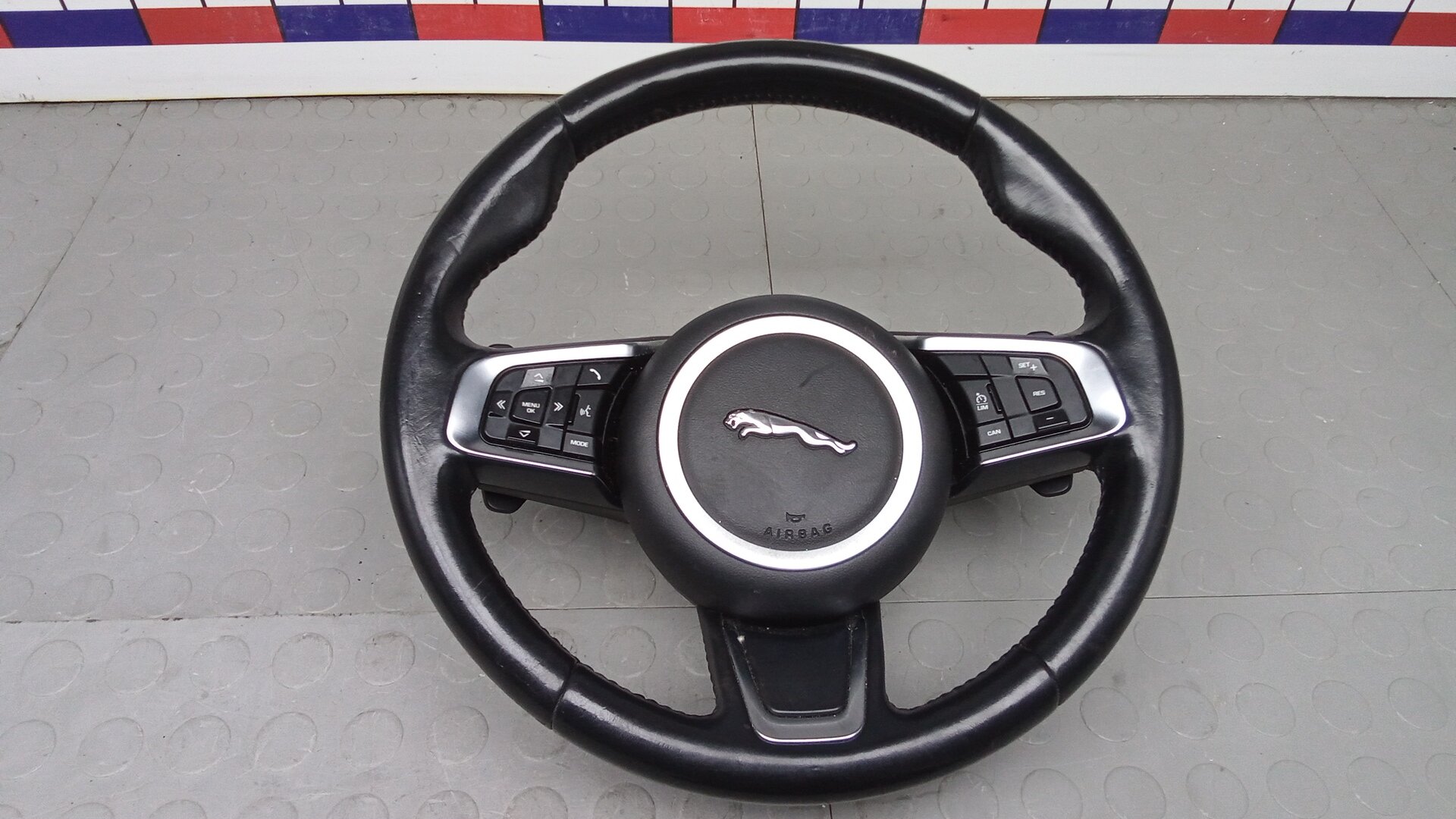 Руль JAGUAR F-PACE 1