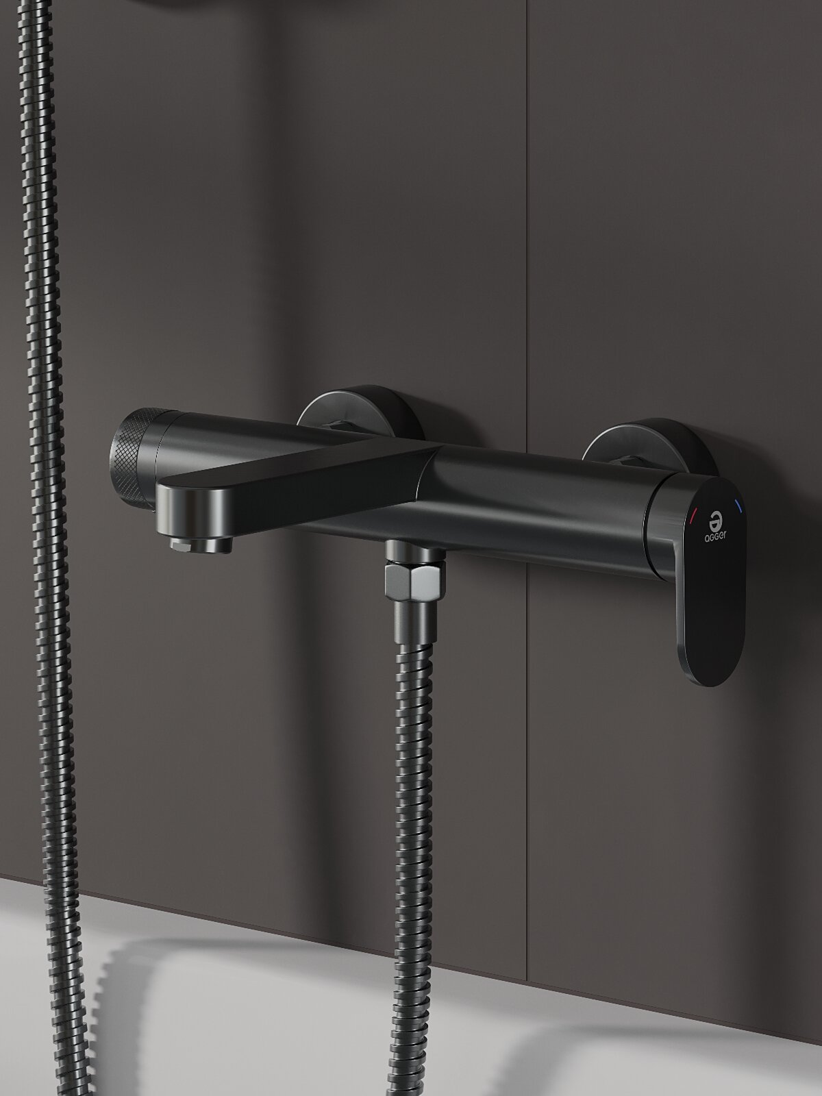 Смеситель для ванны/душа однорычажный Agger Sweet A2710055, оружейная сталь матовая