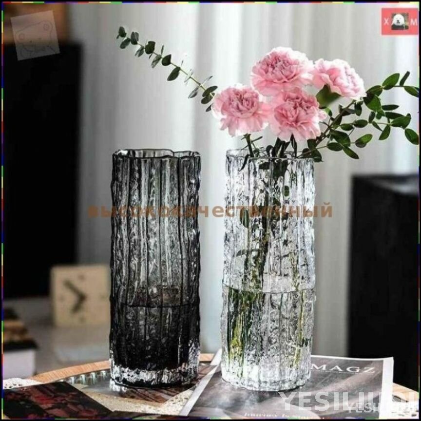 Элегантная стеклянная ваза