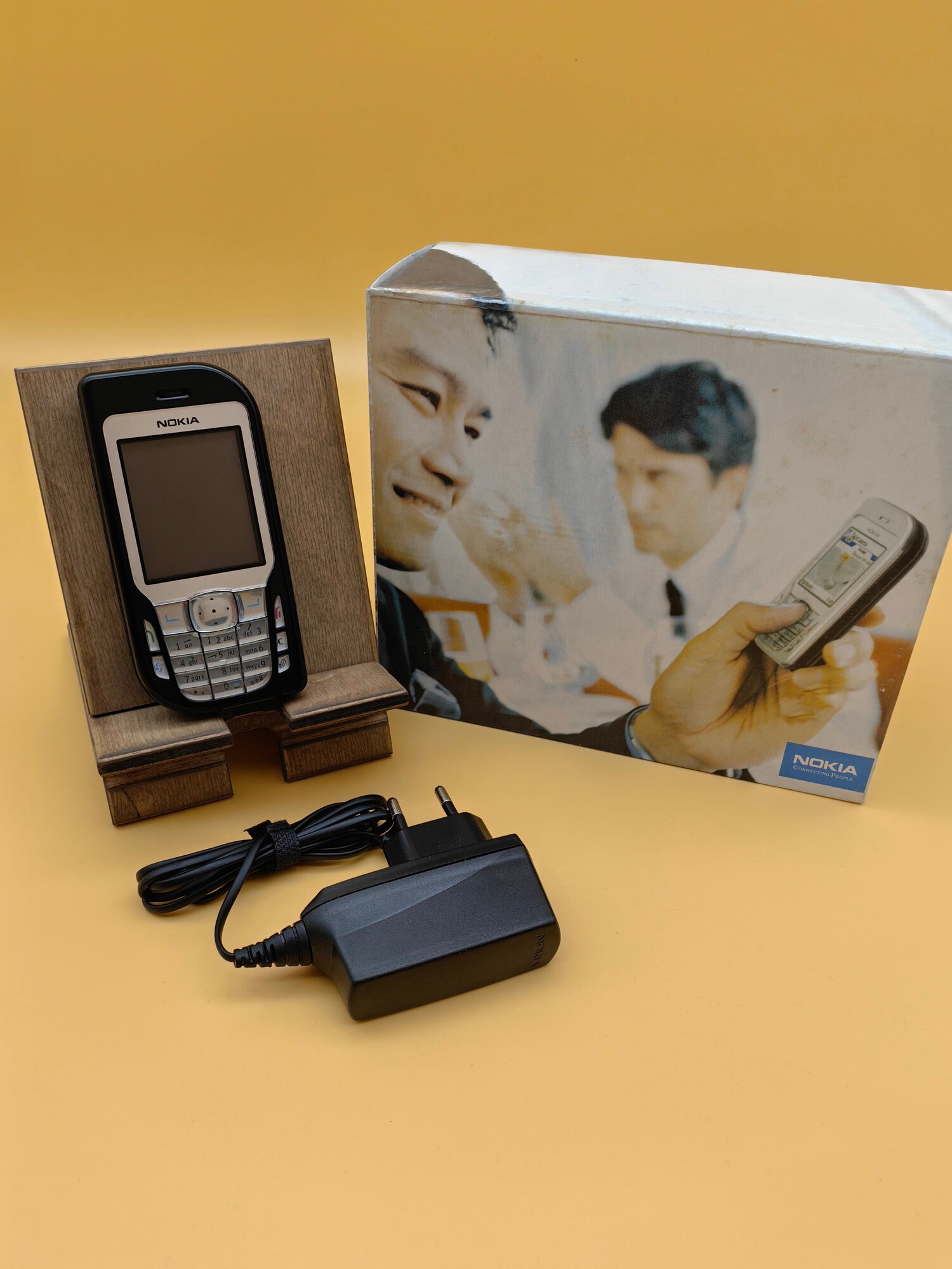 Мобильный раритетный кнопочный ретро телефон Nokia 6670, Черный