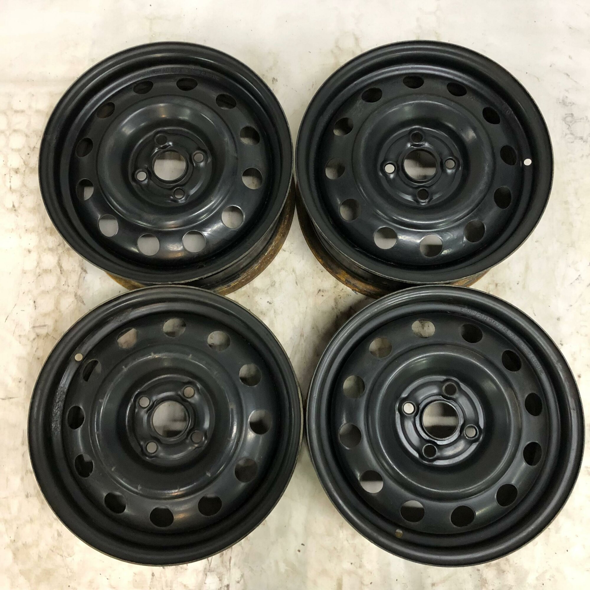 Колесные диски Штампованные 15x6 PCD 4x100 D54.1 ET48 (оригинал)