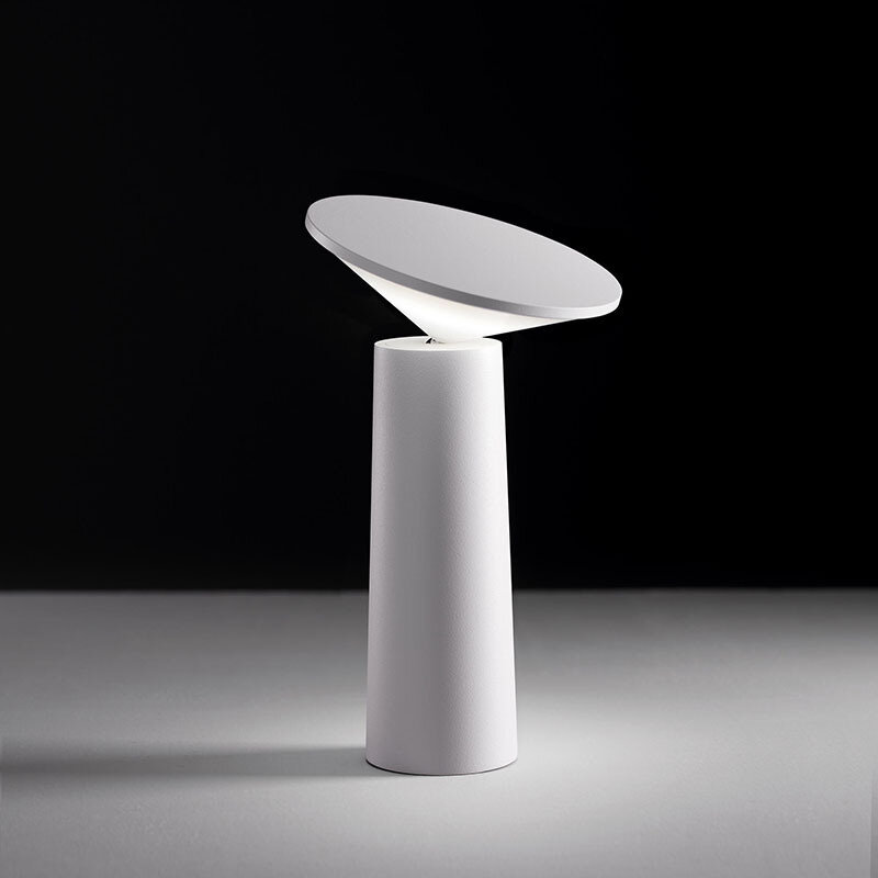 Настольная лампа Simple Lighting, плавное затемнение, USB, защита глаз, современный минимализм