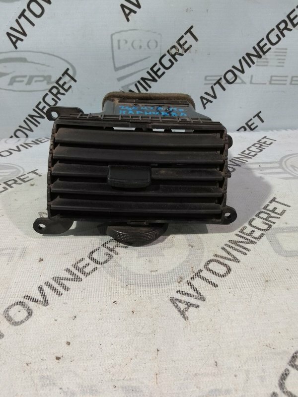 Дефлектор воздуховод Kia Carnival Б/У с пробегом