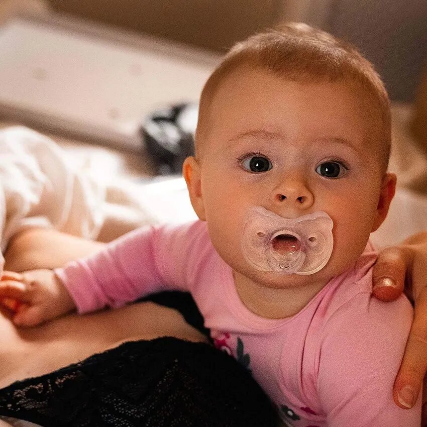 Соска Medela Baby Senso Pearls ортодонтическая силиконовая, для детей от 0 до 6 месяцев, 2 шт. — фото 1