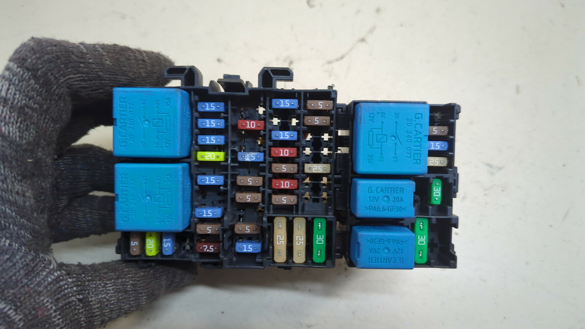 Блок предохранителей Renault Clio Б/У