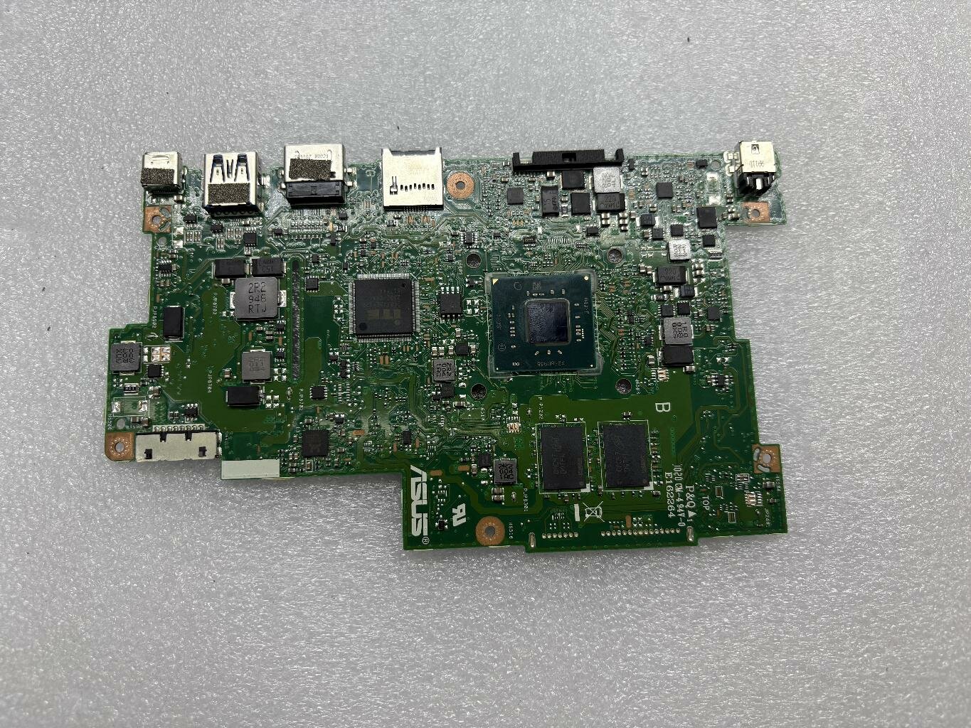 Материнская плата ASUS E203MA донор компонентов (039503)