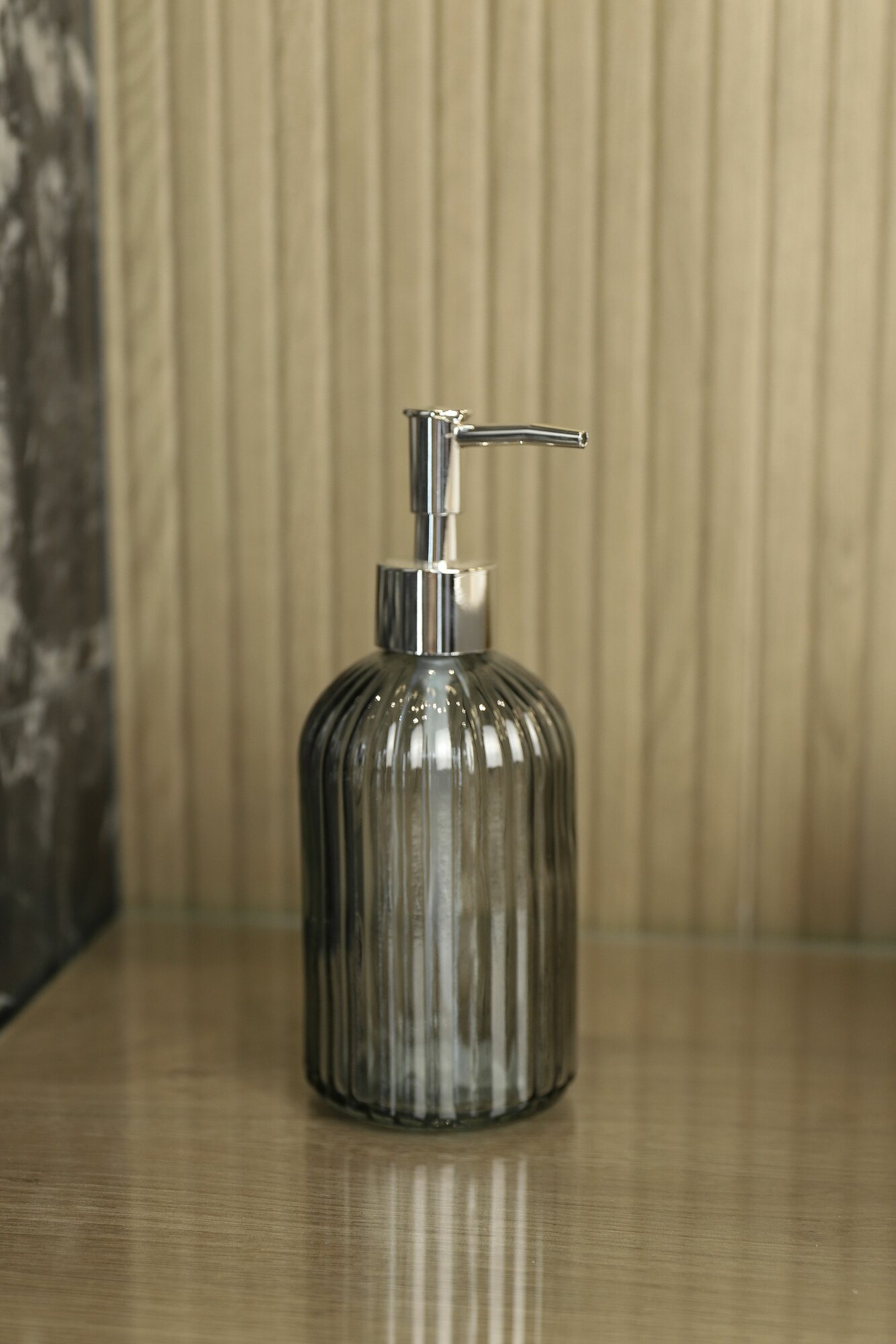 Дозатор, диспенсер для жидкого мыла