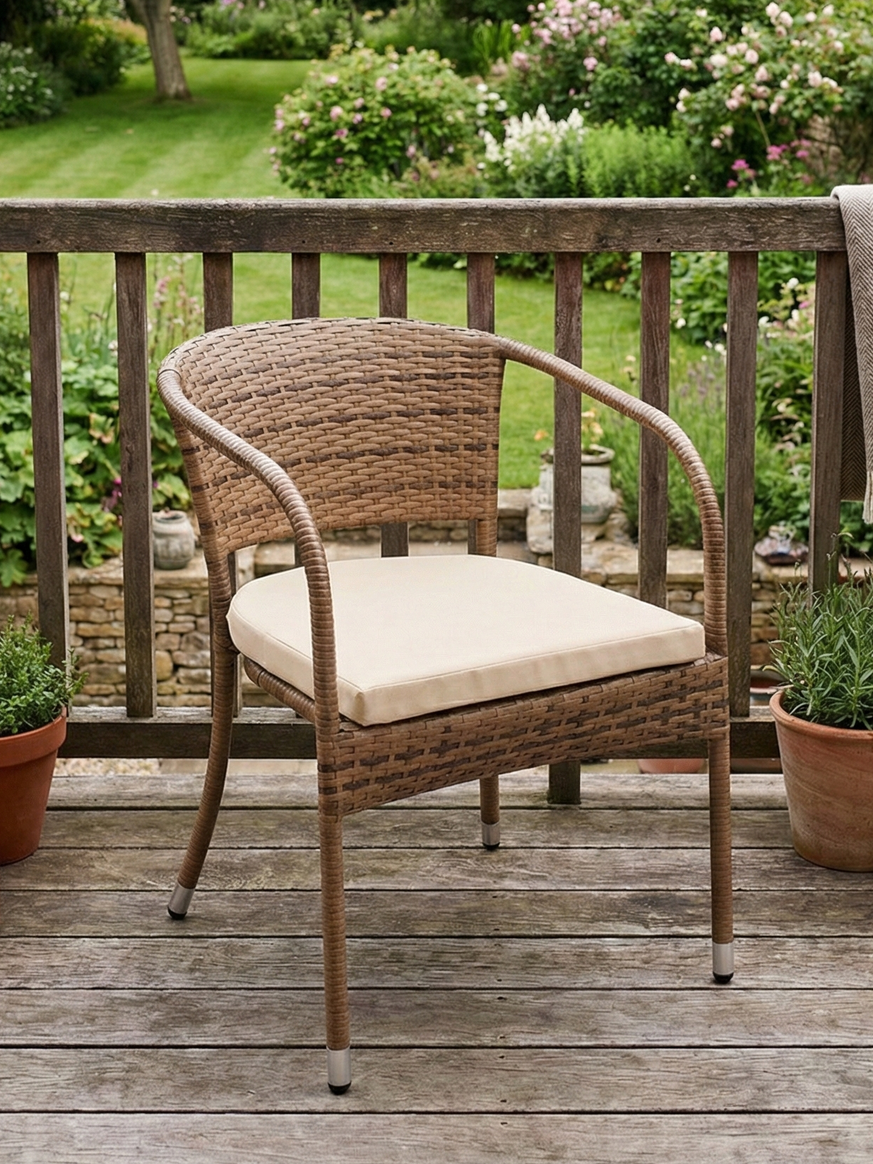 Кресло из искусственного ротанга Барбекю (BBQ), капучино, подушка бежевая