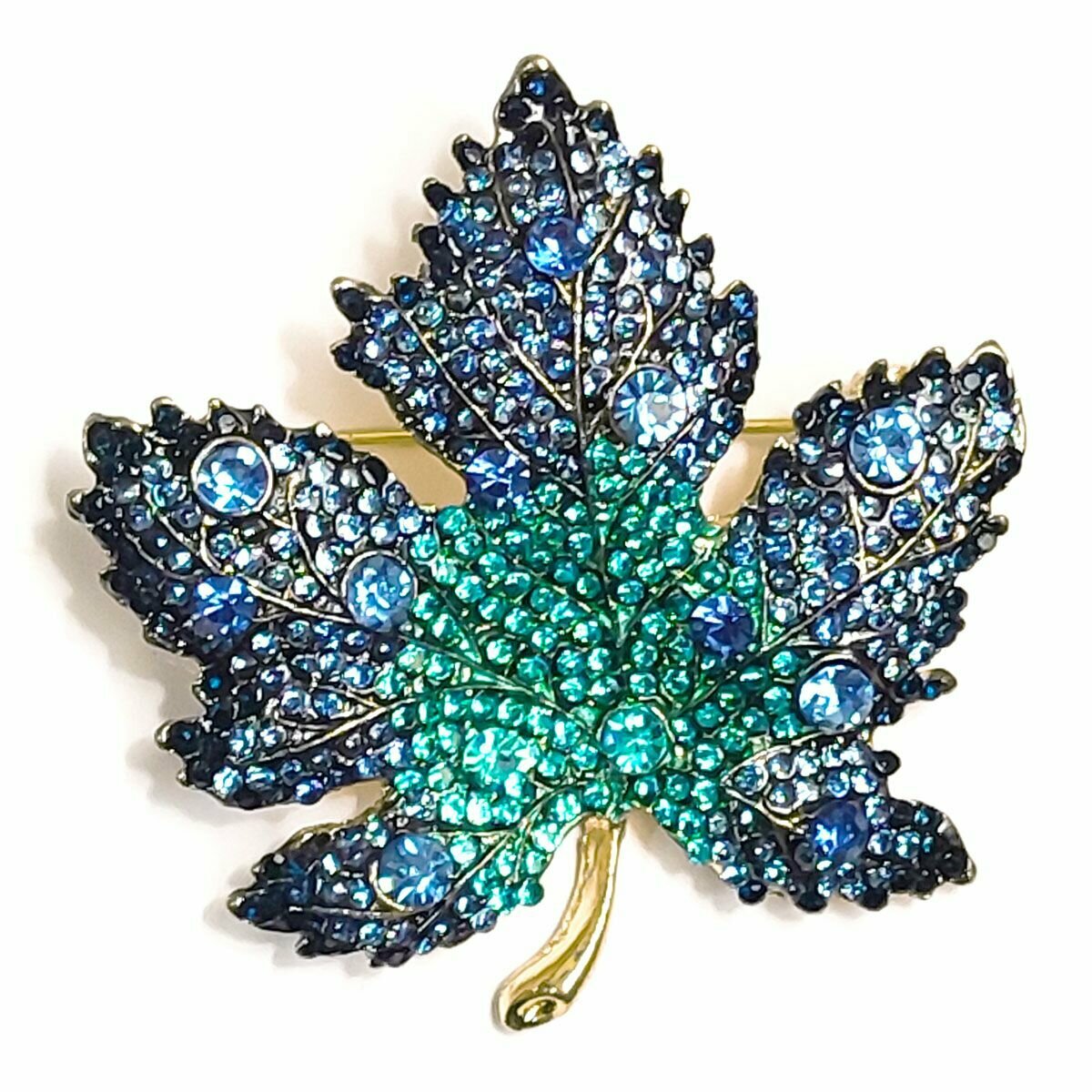 Брошь, стразы