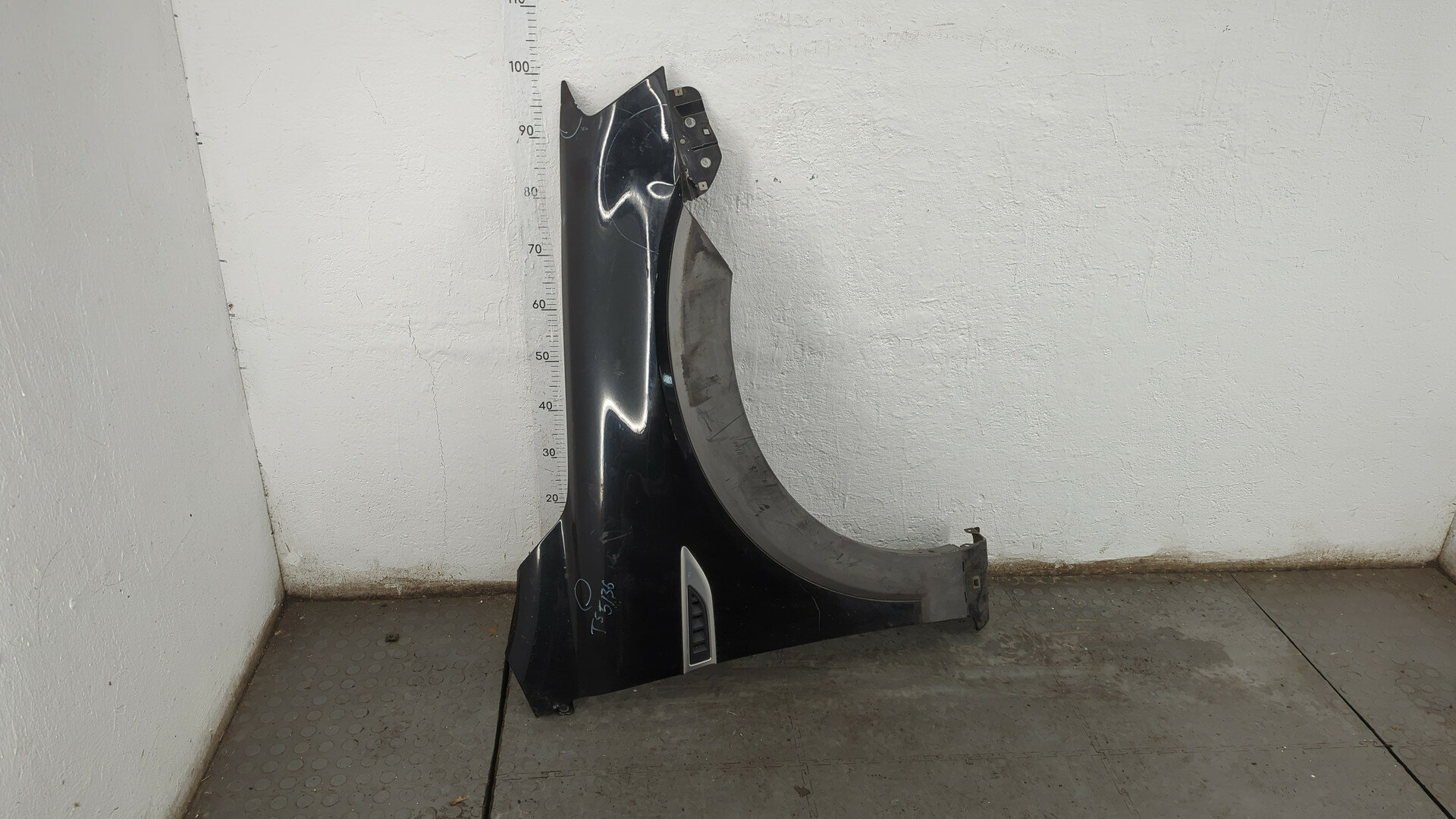 Крыло правое переднее Chevrolet Captiva Б/У