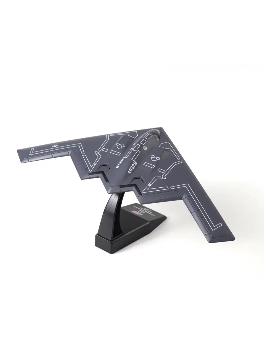 Модель бомбардировщика B-2A Spirit 1:200 металл
