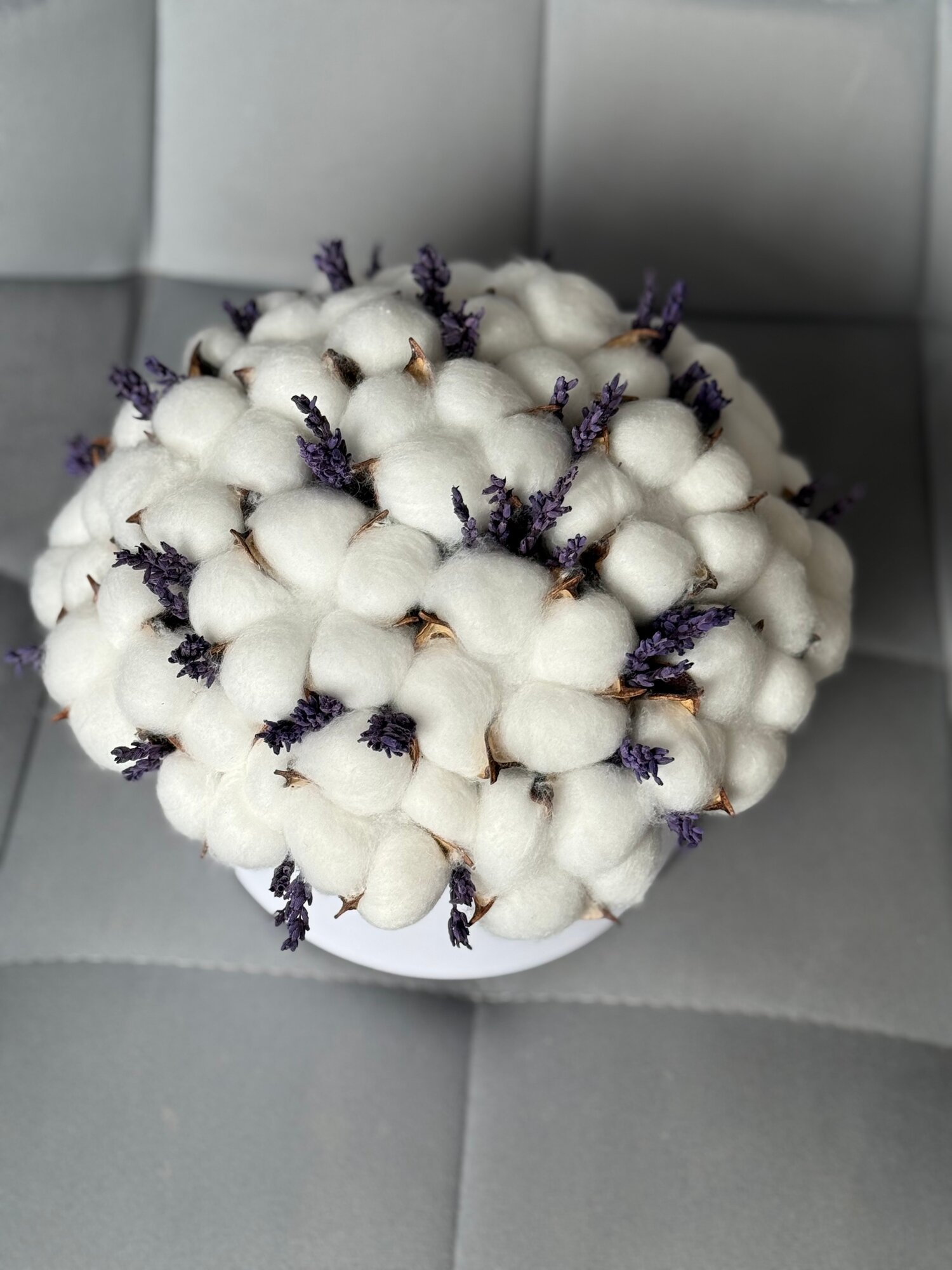 Коробка шляпная с хлопком и лавандой