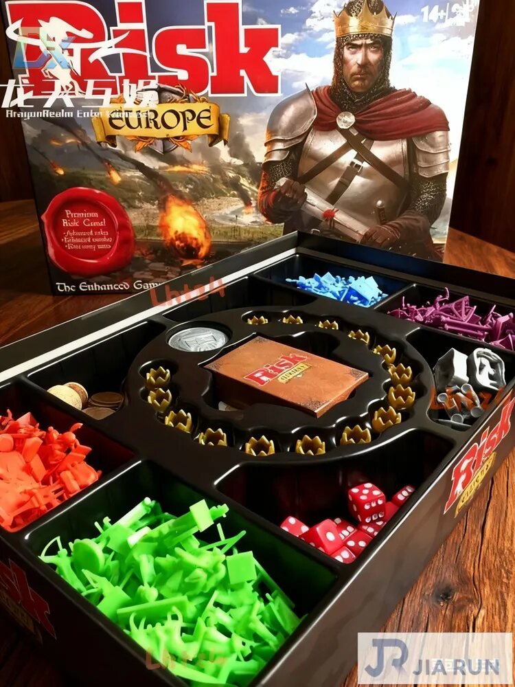 Настольная игра Risk Europe. The Enhanced Game of Medieval Conquest. — фото 1