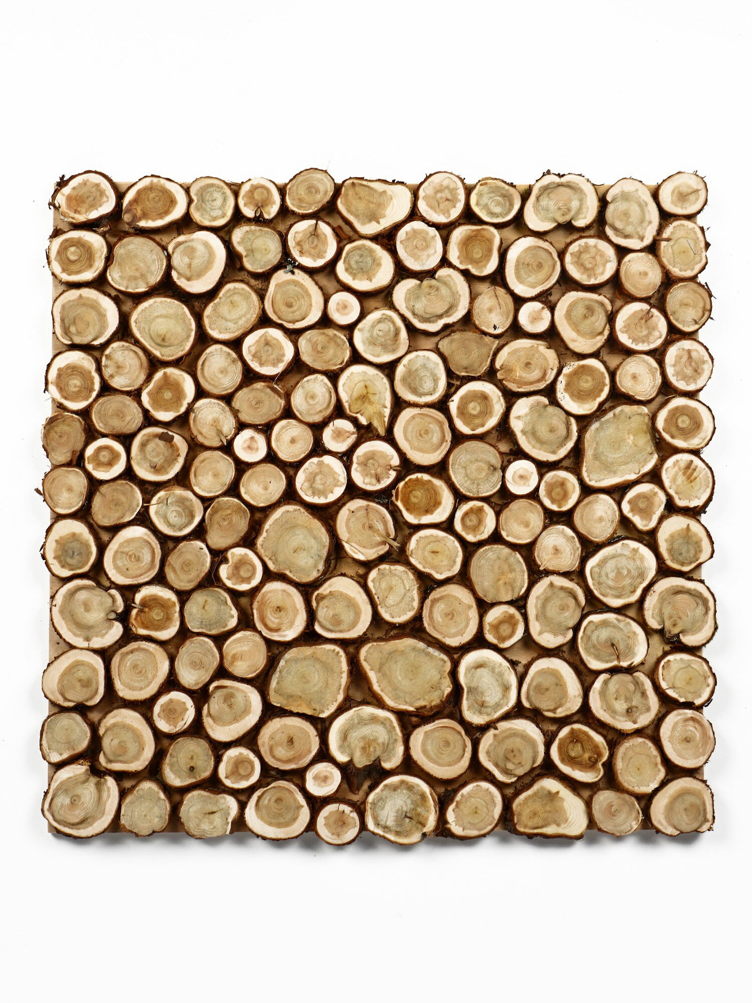 Панно из можжевельника для бани, 50x50 см, тематика: дерево, способ крепления: без крепежа