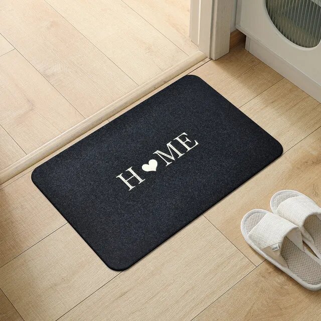 Придверные коврики – прочные, нескользящие, пыле- и грязеотталкивающие, легко чистятся, что делает их идеальным рождественским подарком как для использования внутри, так и снаружи помещений.