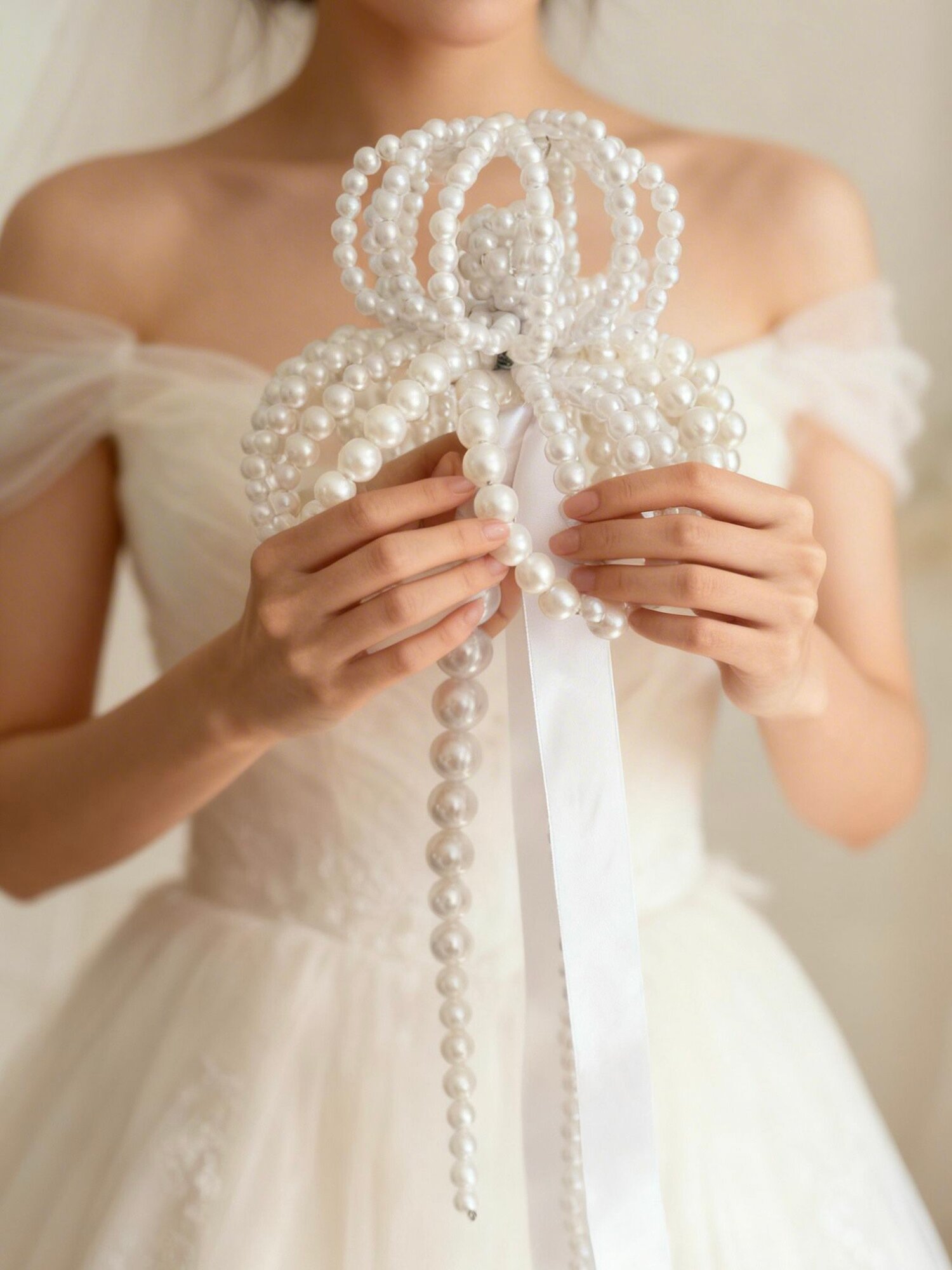 Свадебный цветок из бусин; букет невесты из жемчуга ручной работы;