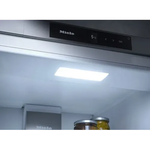 Встраиваемые холодильники Miele K 7747 С