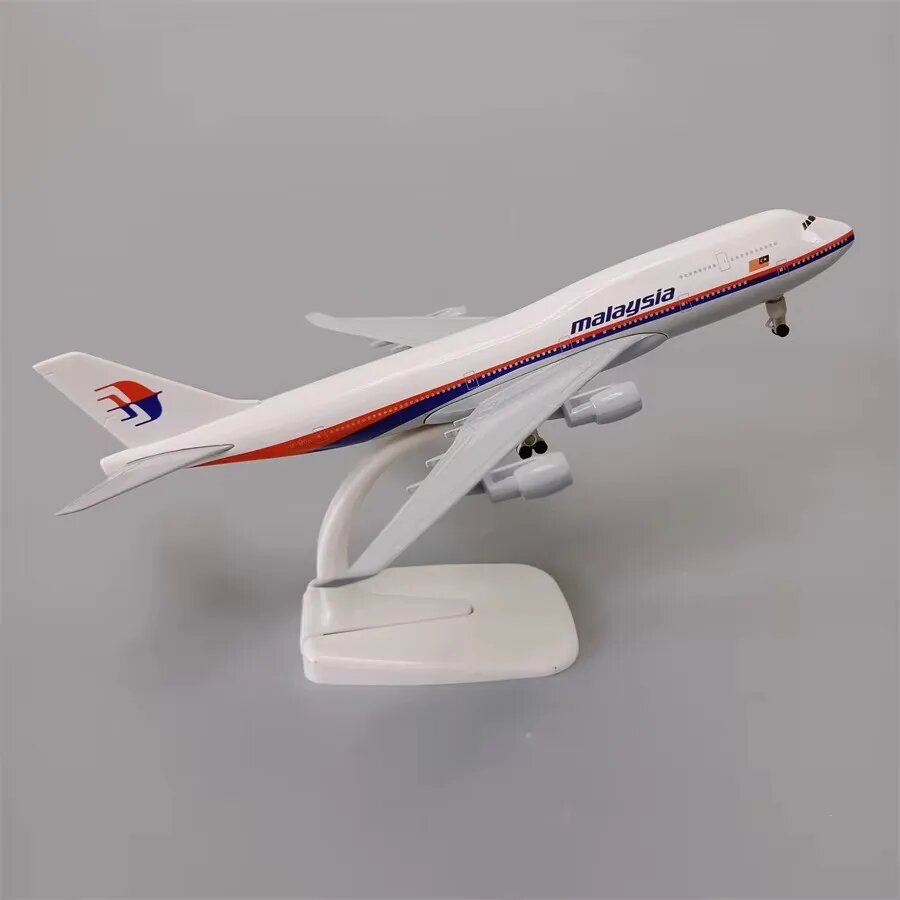 Металлический самолет Kankeirr Boeing 747 Malaysia Airlines 20 см