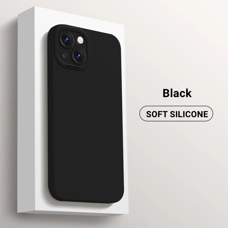Черный силиконовый чехол для iPhone 15